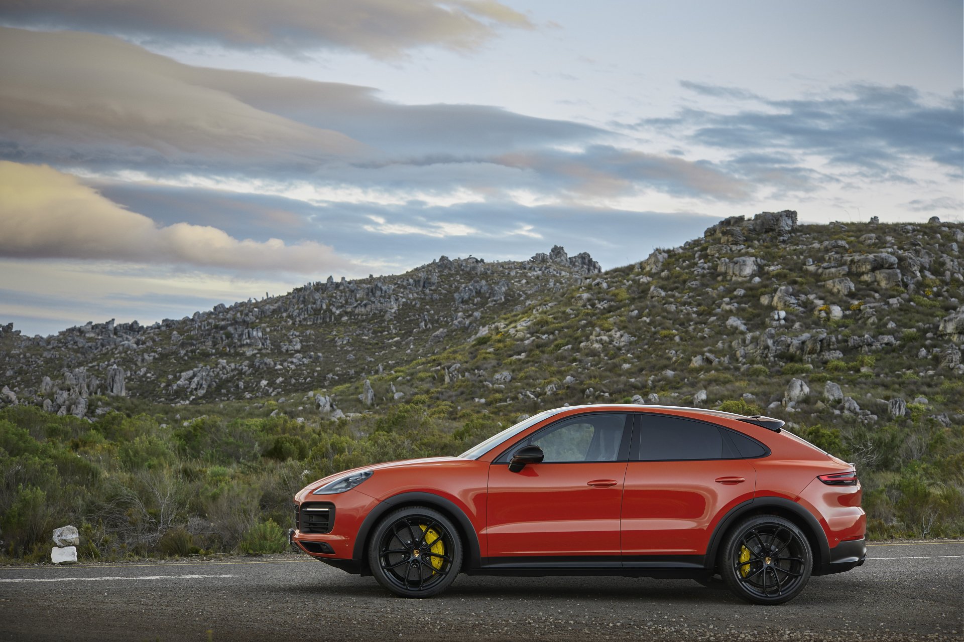 Download SUV Orange Car Car Porsche Vehicle Porsche Cayenne 4k Ultra HD ...