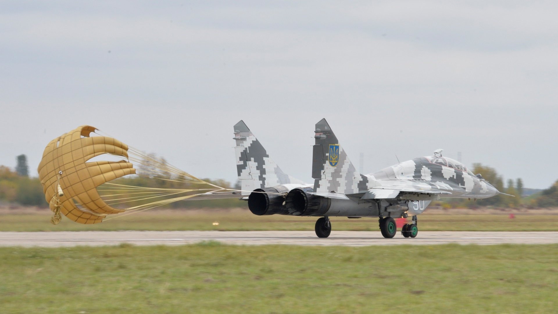 Ukrainian Air Force MiG-29 Jet Fighter with Parachute – HD Military ...