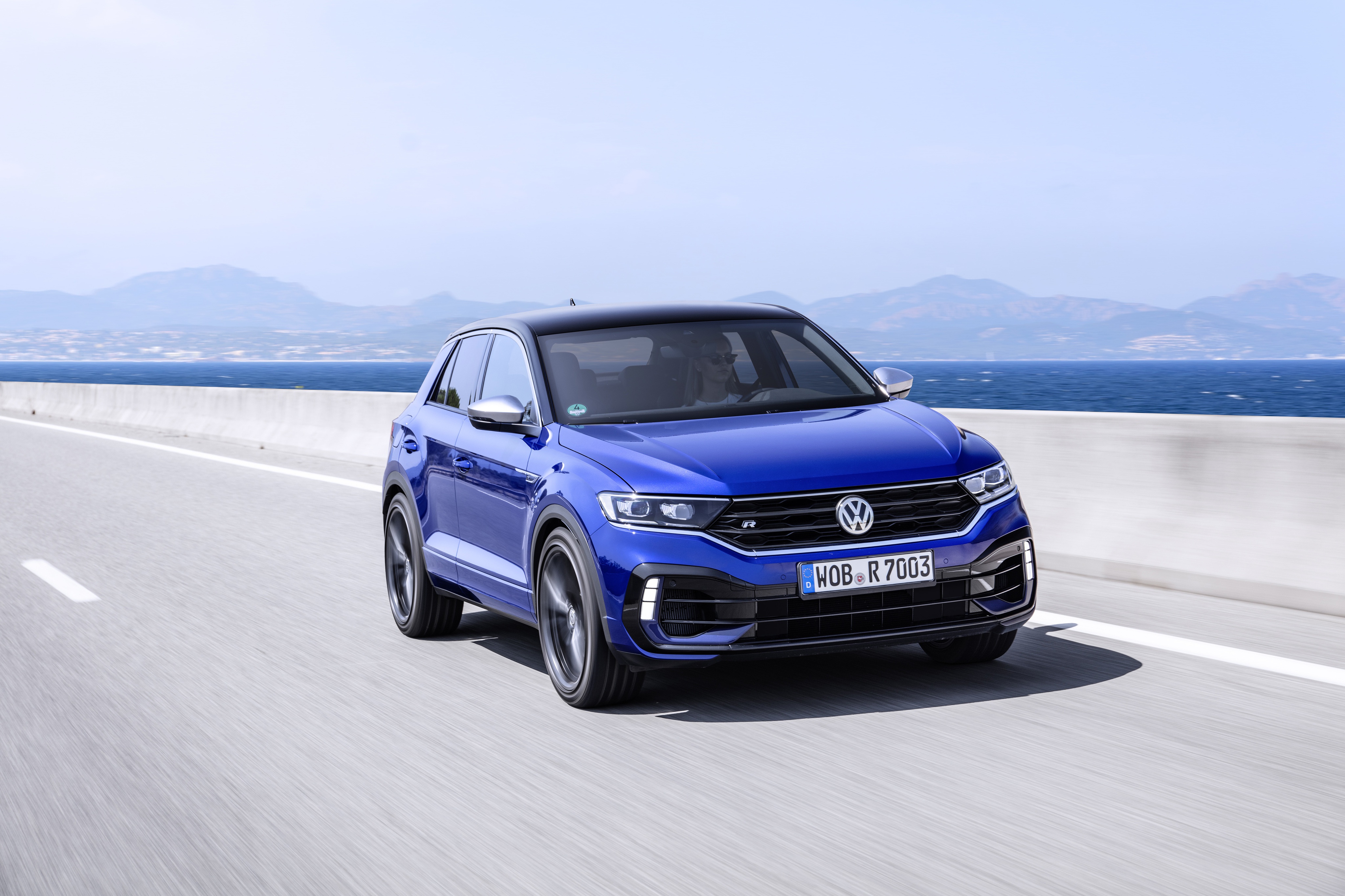 Download SUV Car Volkswagen Vehicle Volkswagen T-Roc 4k Ultra HD Wallpaper