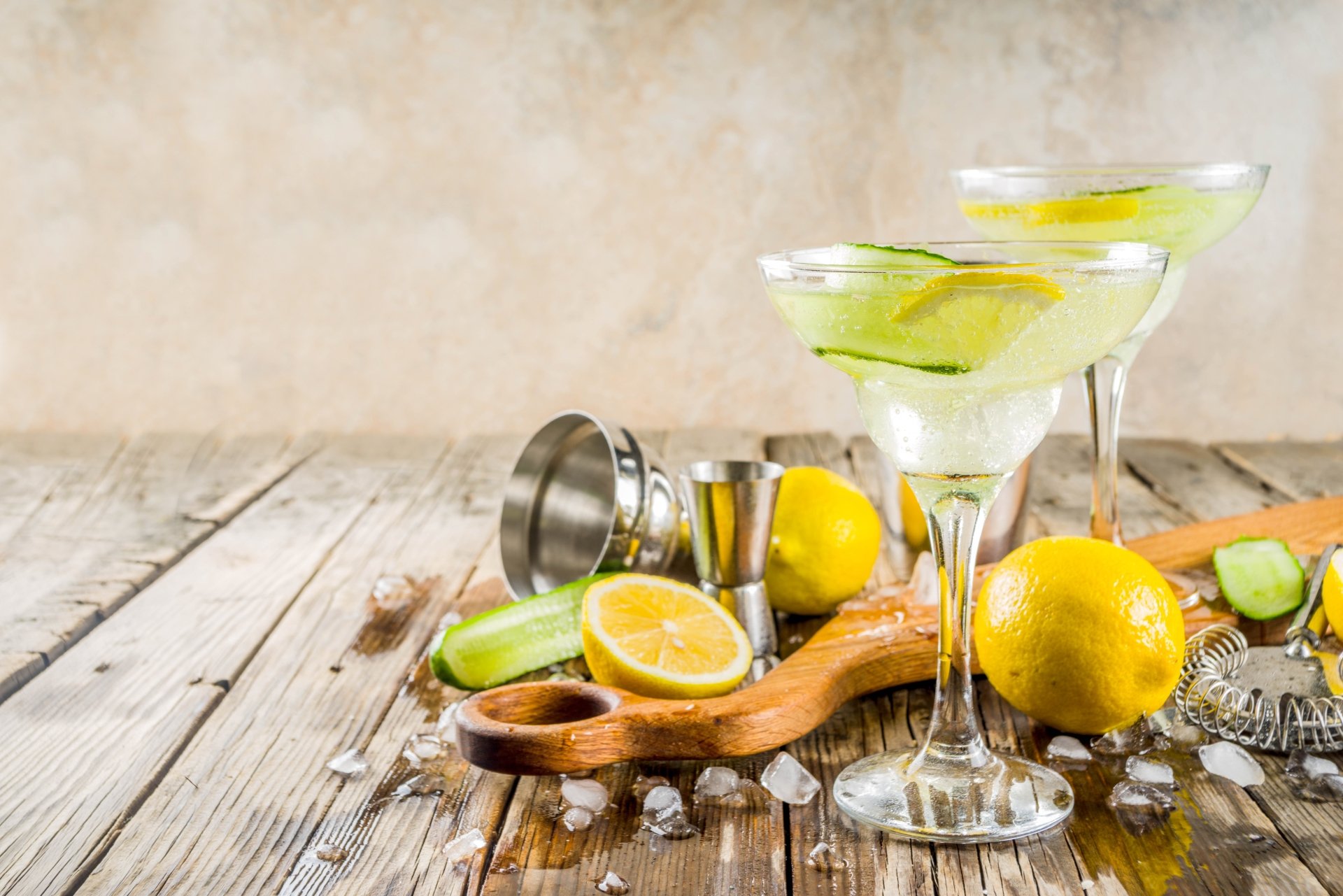 Download Still Life Drink Glass Lemon Food Cocktail 4k Ultra HD Wallpaper