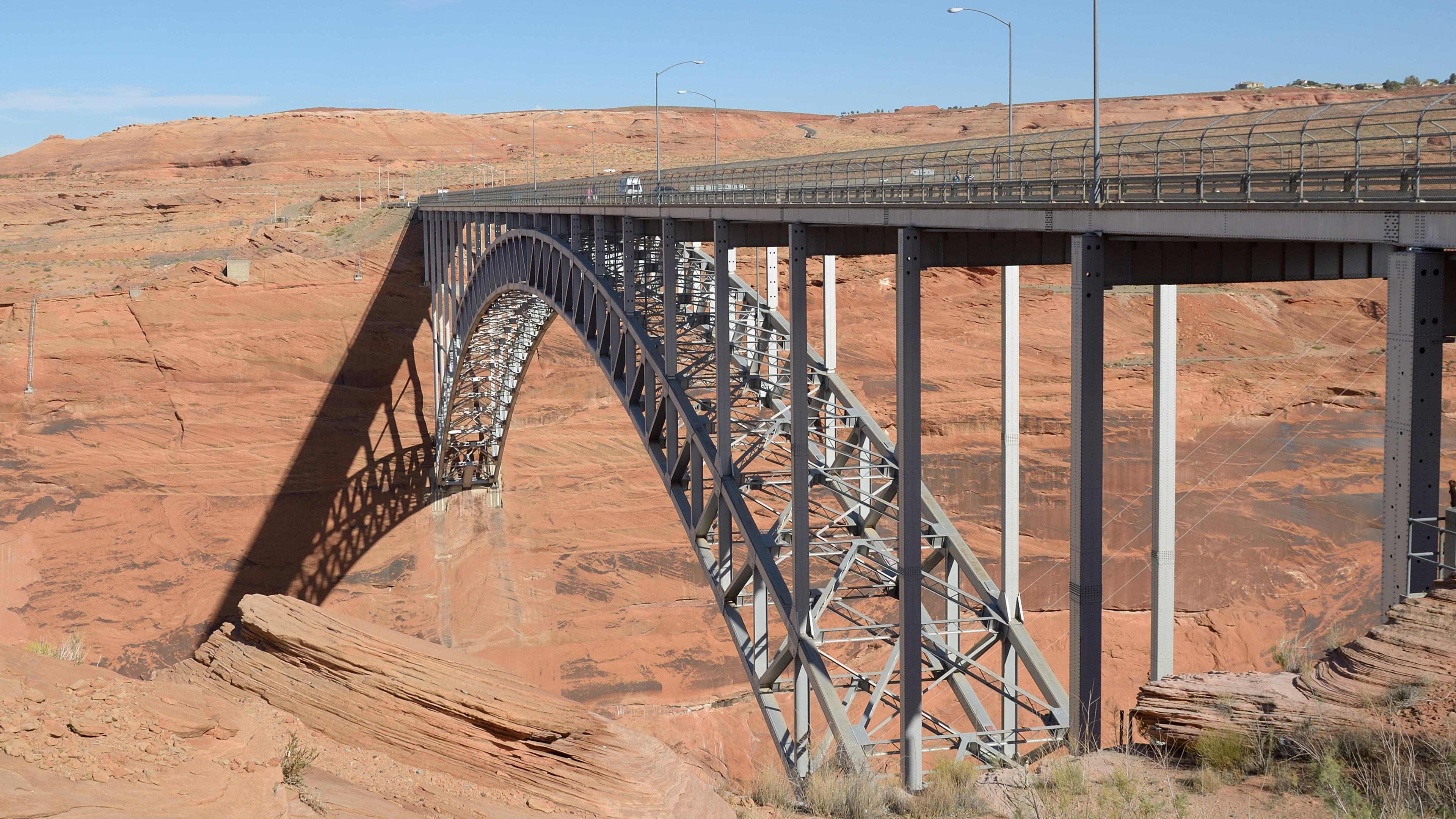 387 m Steel Arch Bridge in Coconino County, Arizona