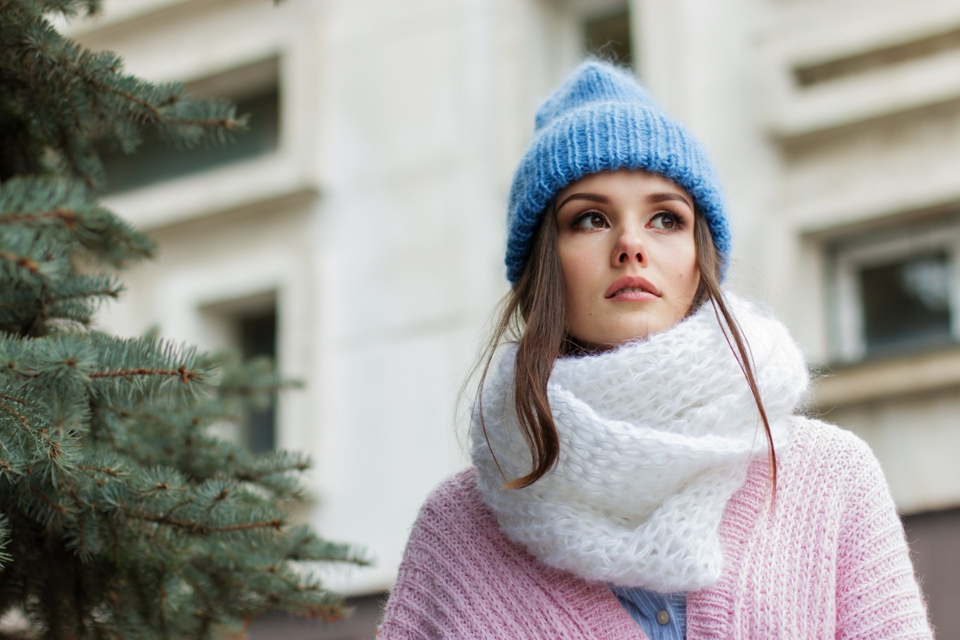 Download Scarf Hat Woman Model 4k Ultra HD Wallpaper | 5120x3413 ...