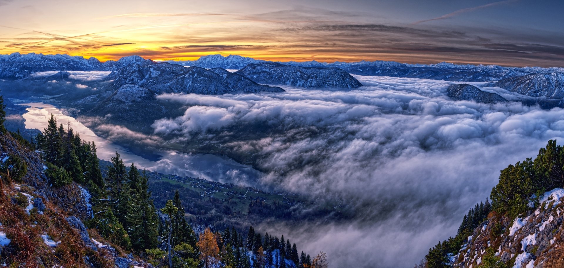 Austria’s Majestic Mountain Horizon: Stunning Panorama of Clouds ...
