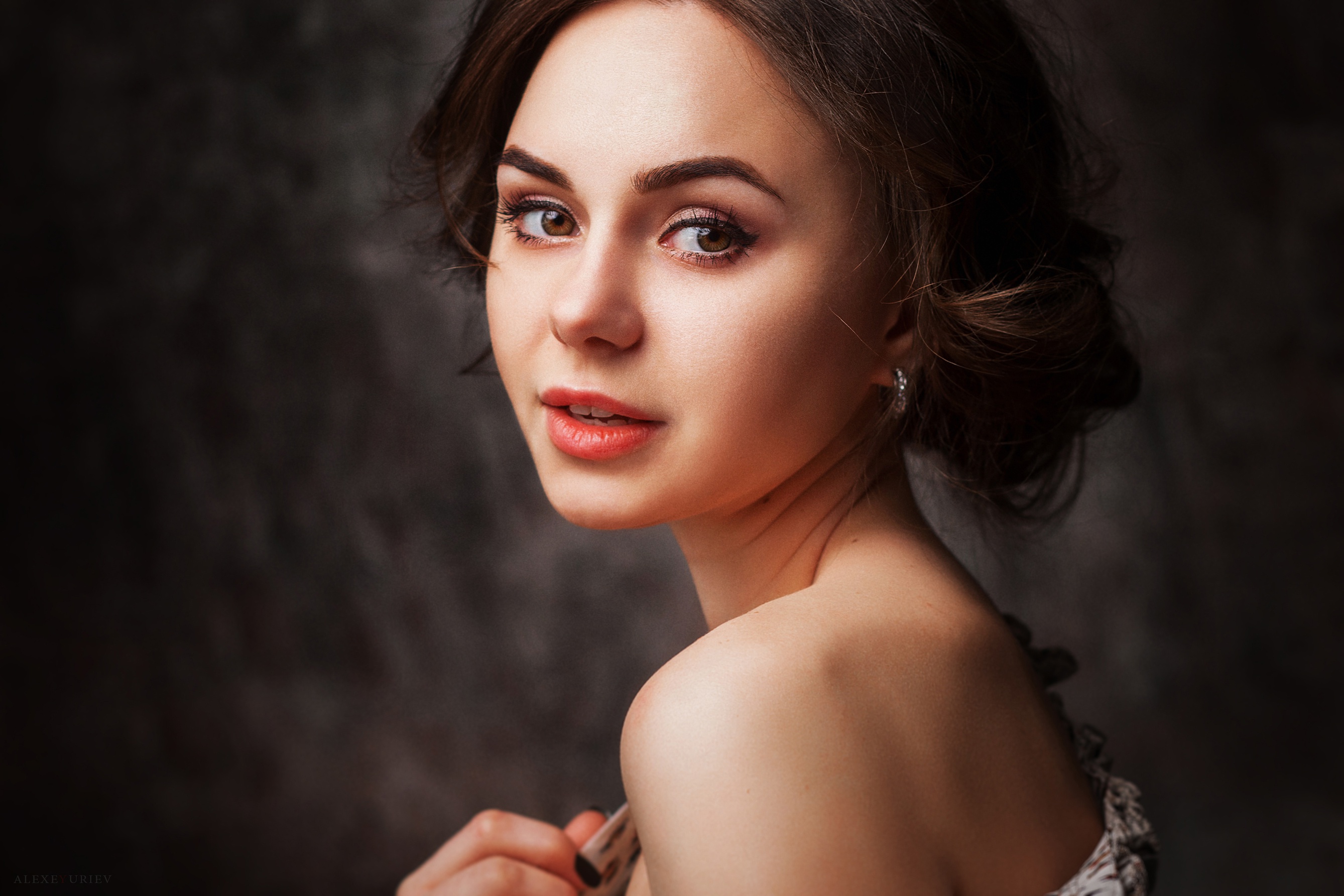 Download Close-up Face Brown Eyes Brunette Woman Model HD Wallpaper by ...