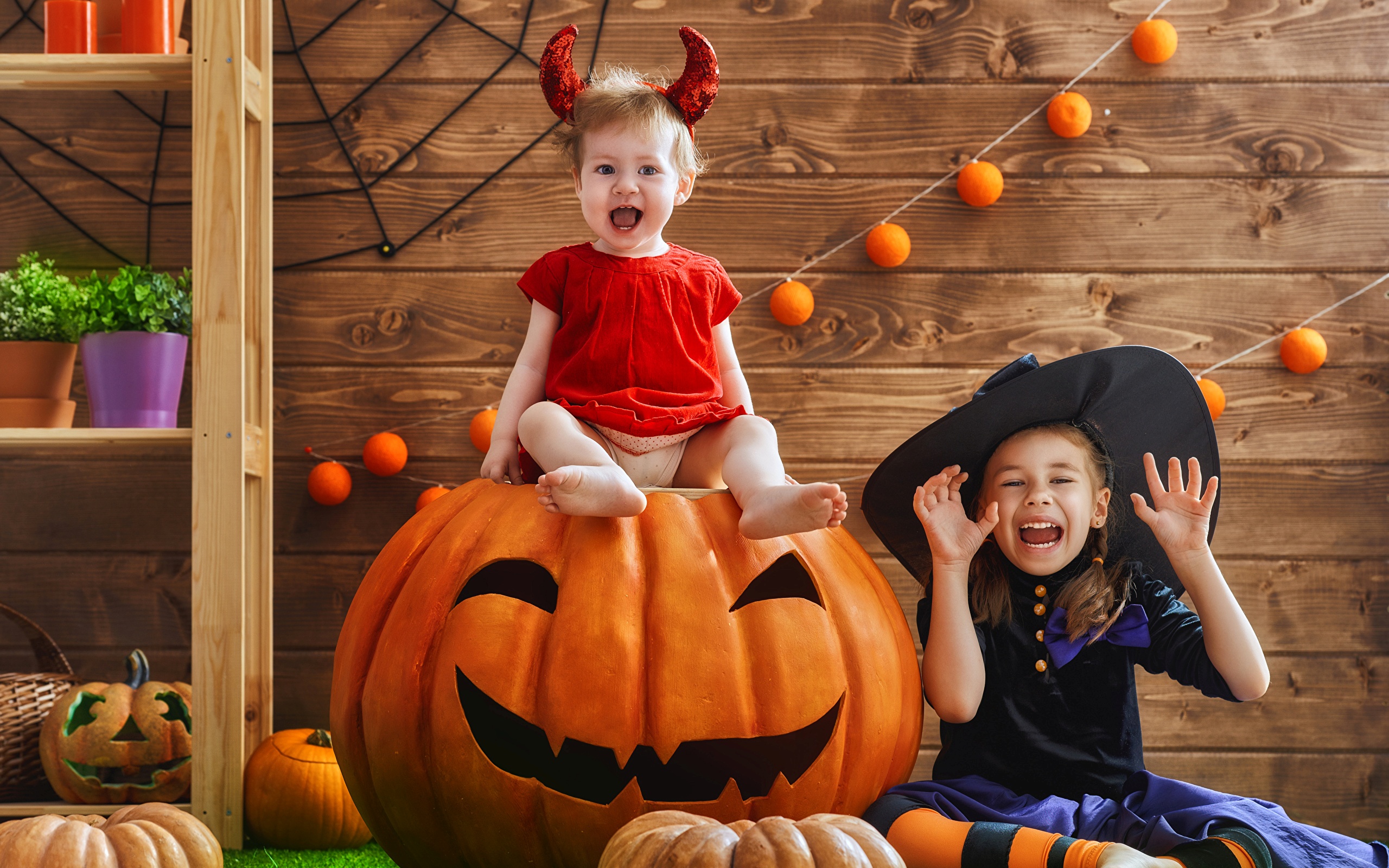 Spooky Halloween Joy: Kids & Pumpkin Magic in HD