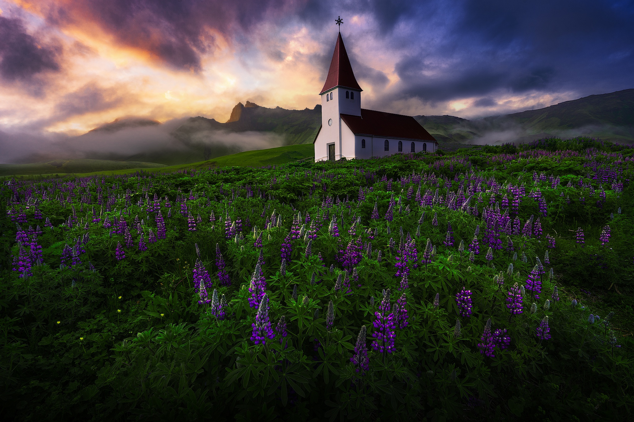 Country Church Hdr Wallpaper
