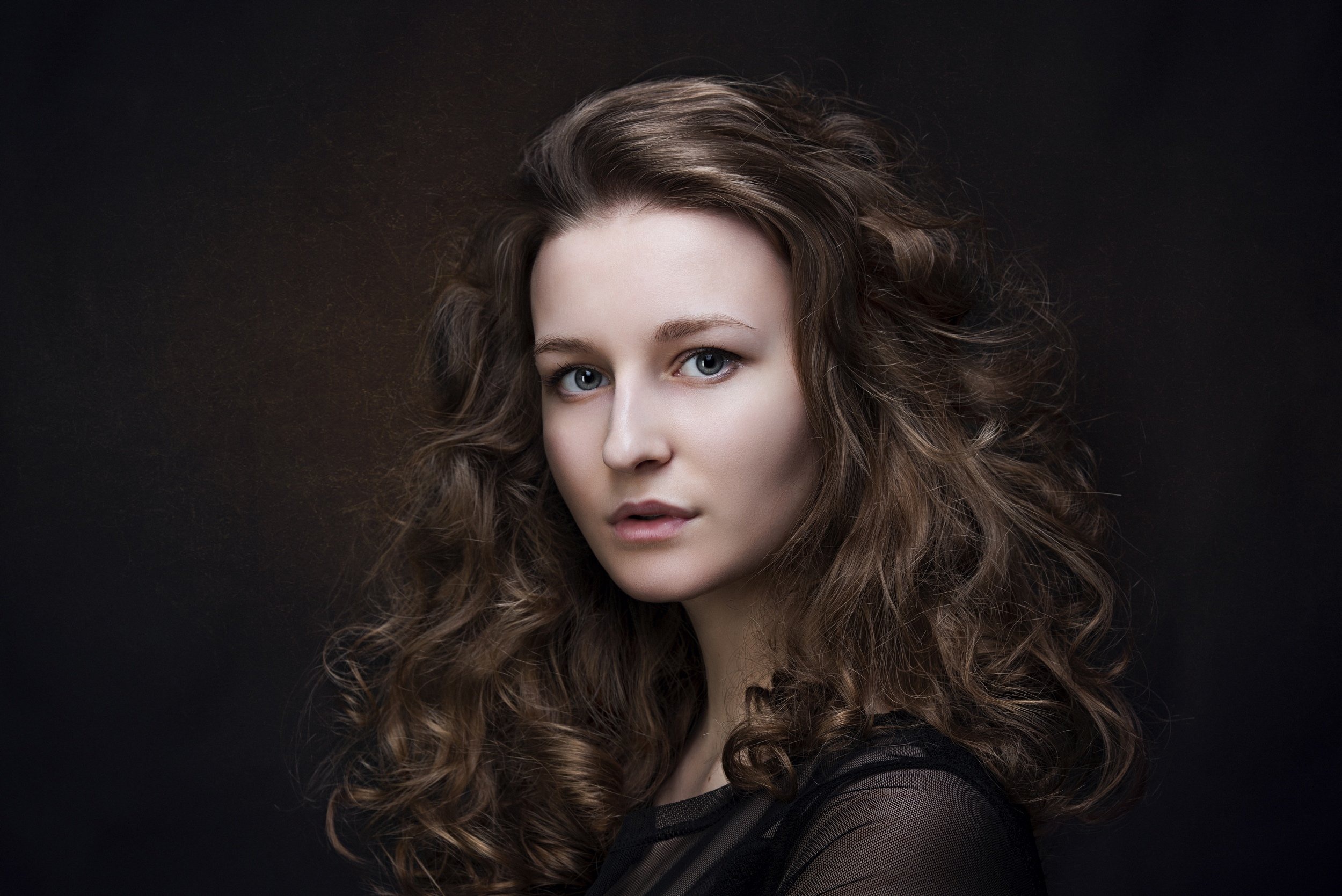 Download Brunette Face Woman Model HD Wallpaper