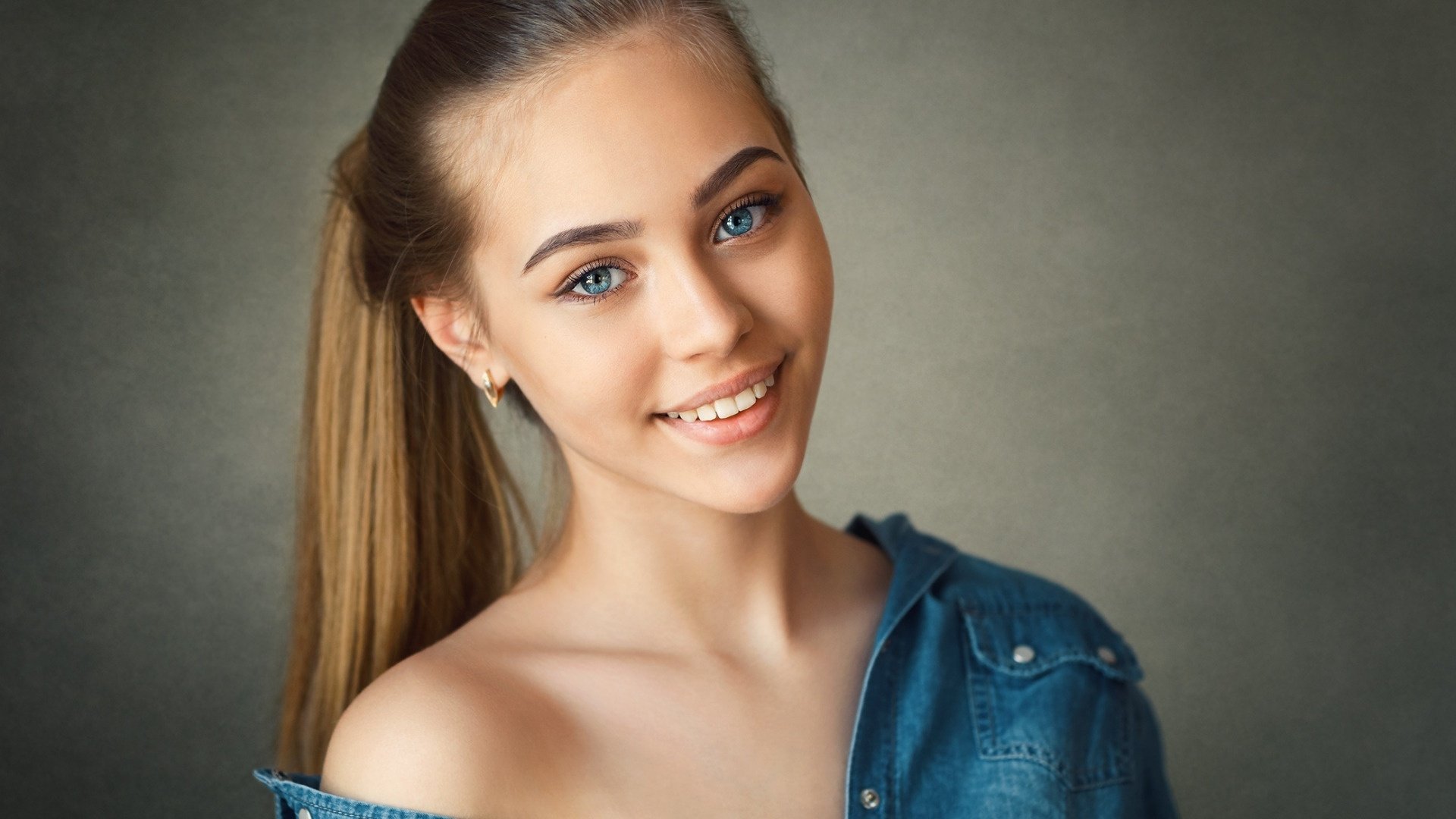 Women Model HD Wallpaper