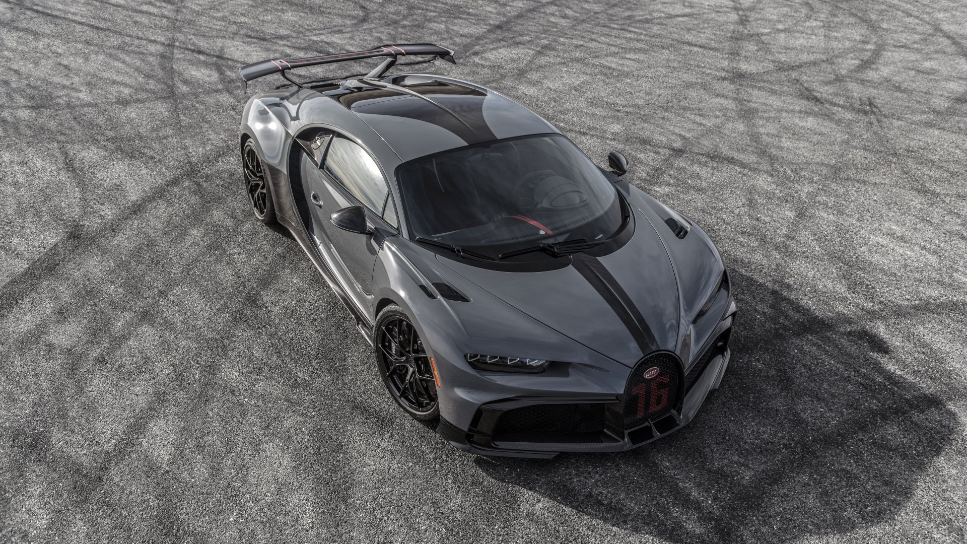 Silver Bugatti Chiron Pur Sport — 8K Ultra HD Wallpaper