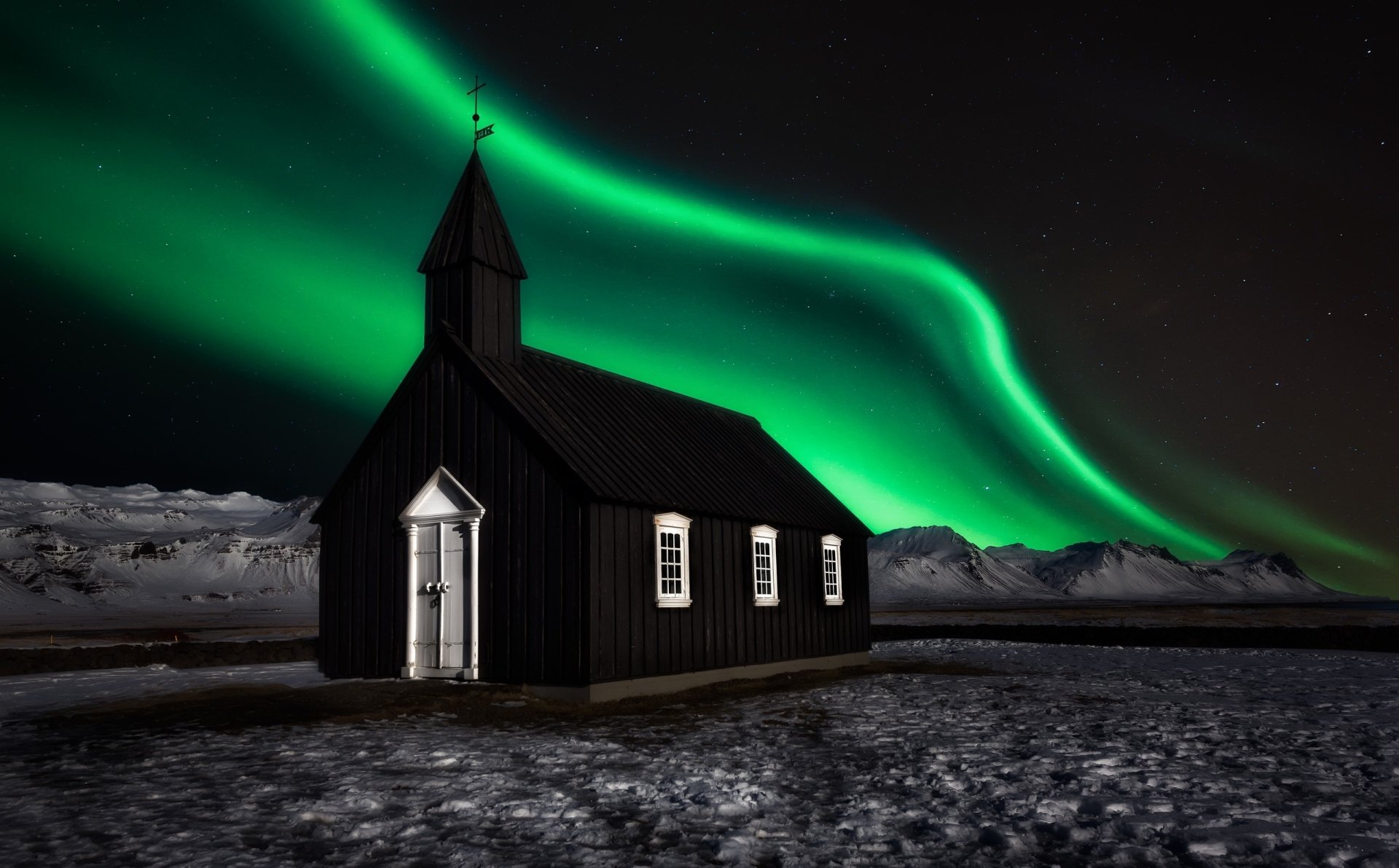 Download Aurora Borealis Night Religious Church HD Wallpaper