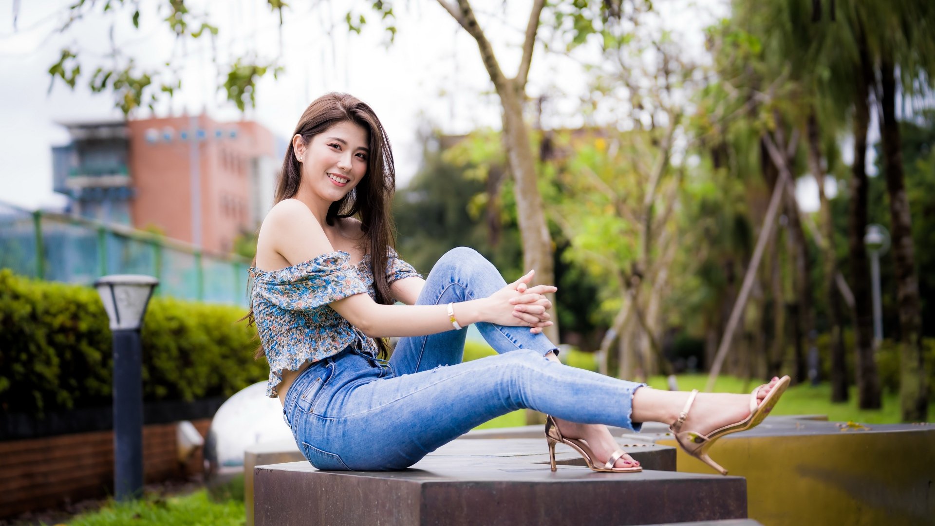 Elegant Asian Model in 4K Ultra HD with Stunning Depth of Field and ...