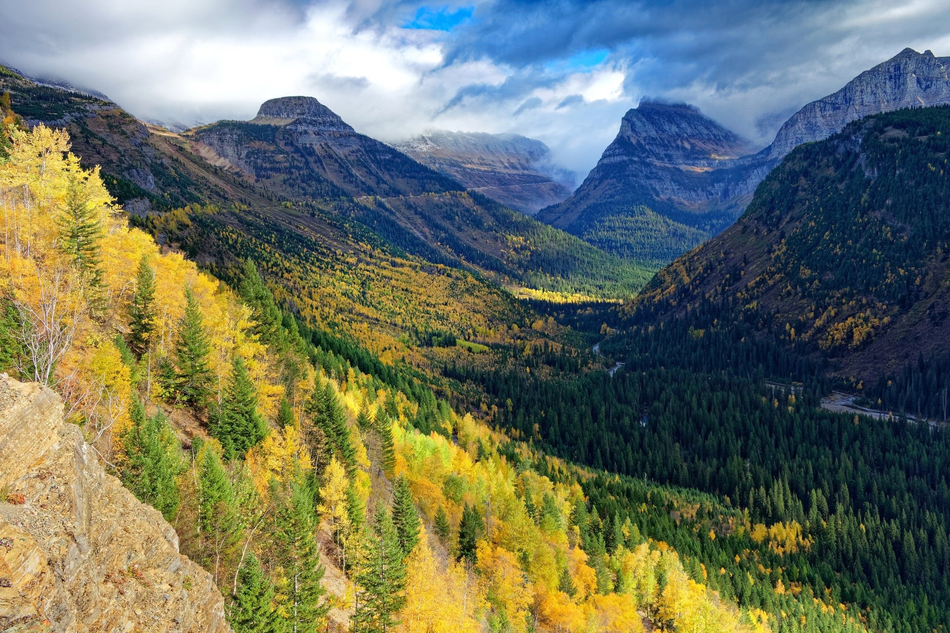 Download Landscape Mountain Forest Fall Nature Valley 4k Ultra HD Wallpaper