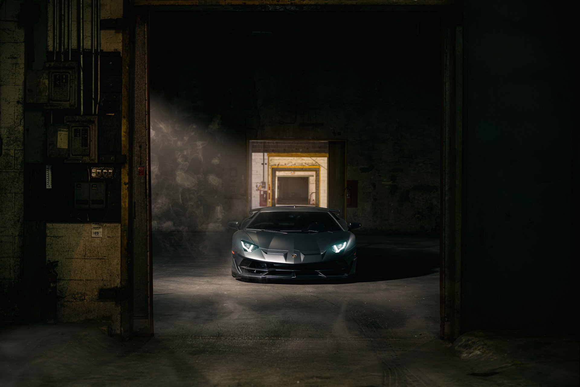 Midnight Predator: Lamborghini Aventador SVJ — 4K Ultra HD Wallpaper