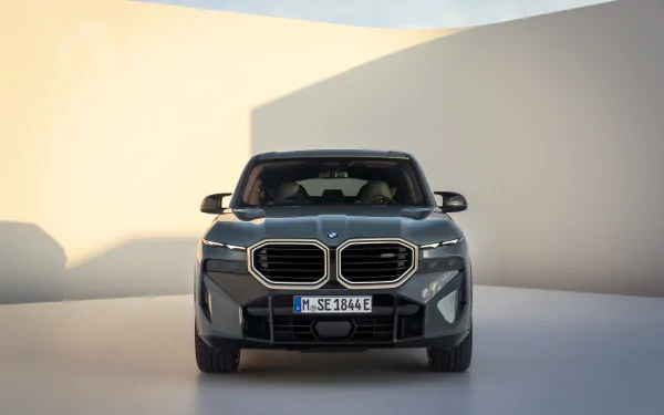 BMW XM 4k Wallpapers