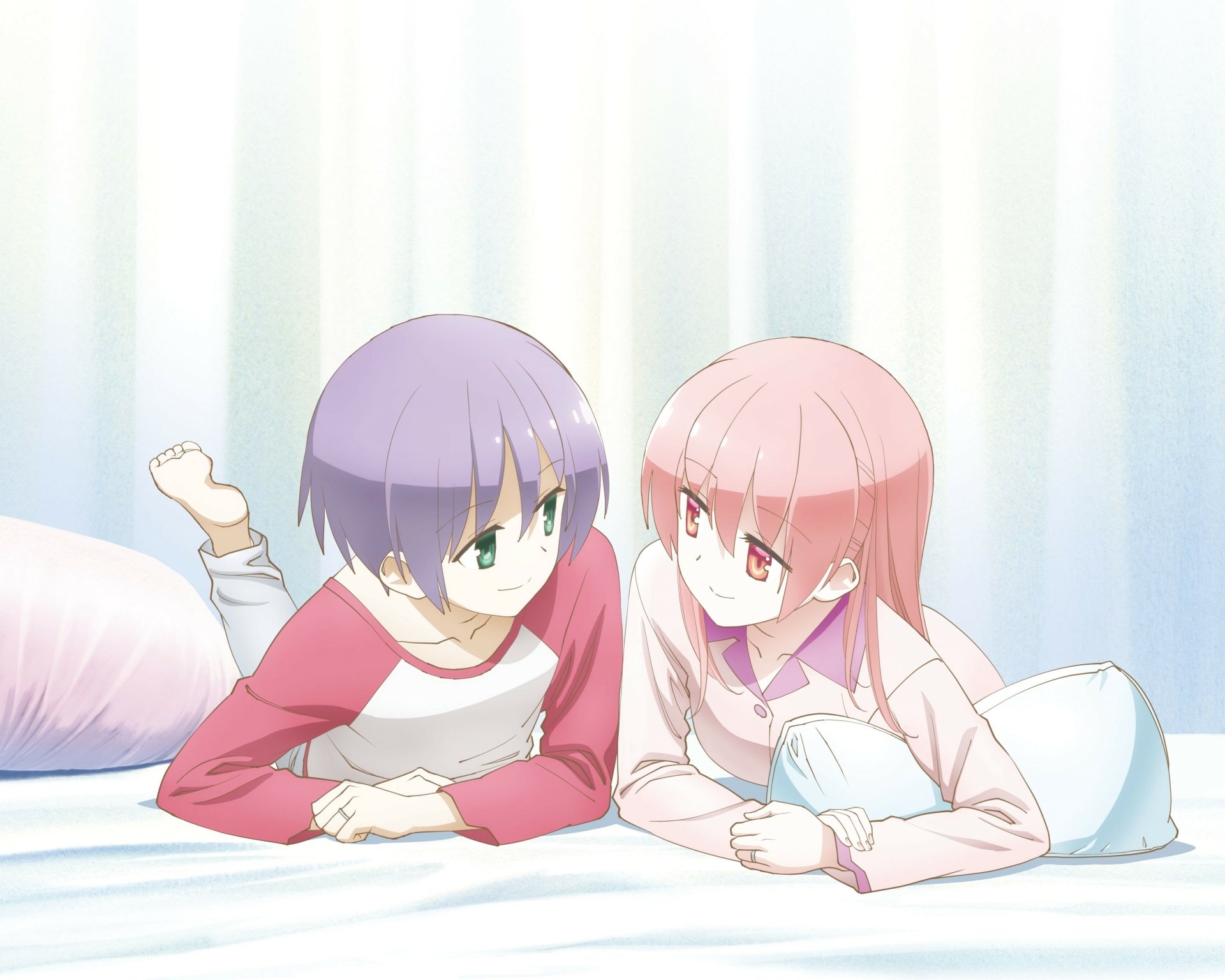 TONIKAWA HD Wallpaper: Tsukasa & Nasa Yuzaki’s Heartwarming Moment