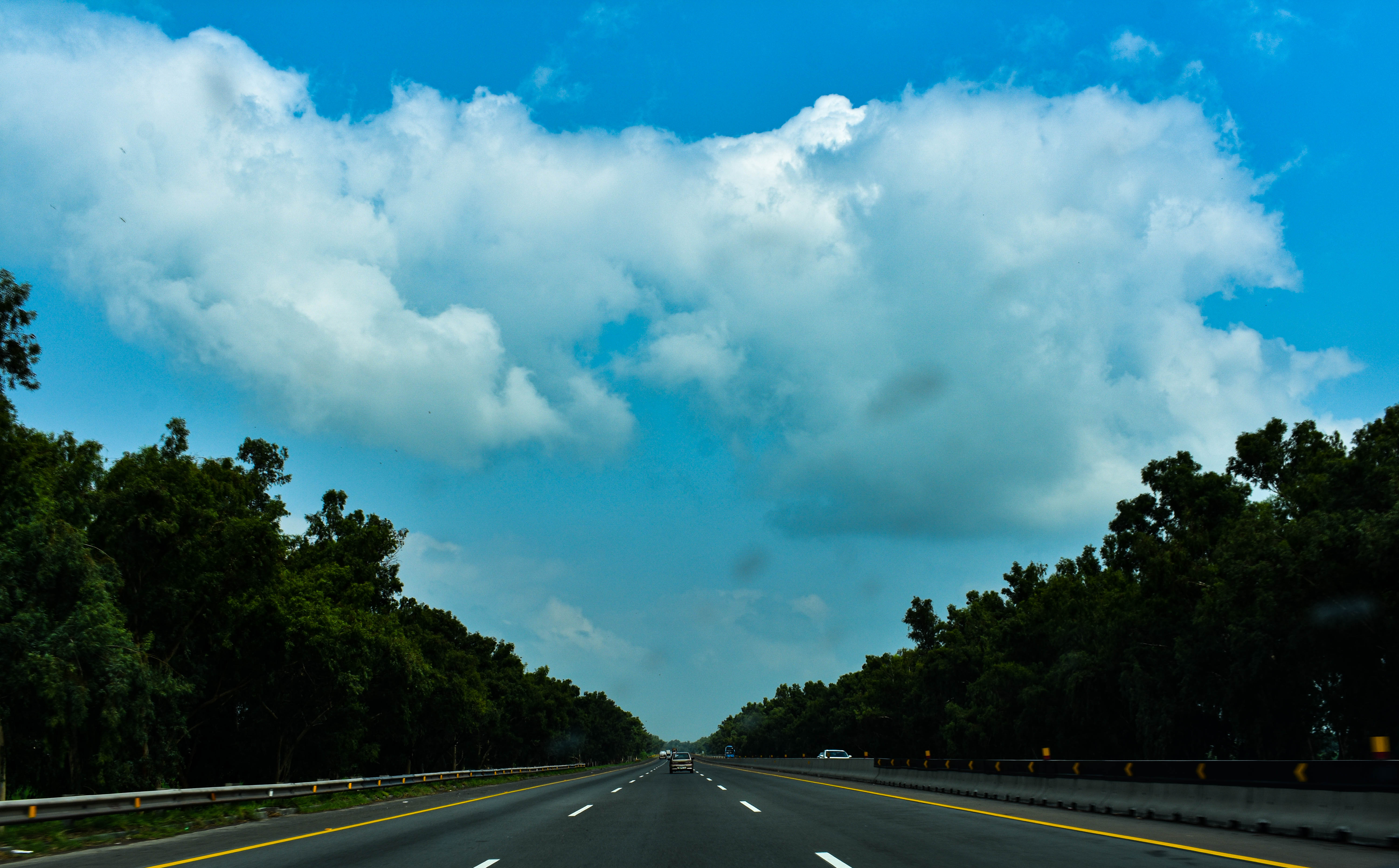 Lahore-Islamabad Motorway,Pakistan by aad235