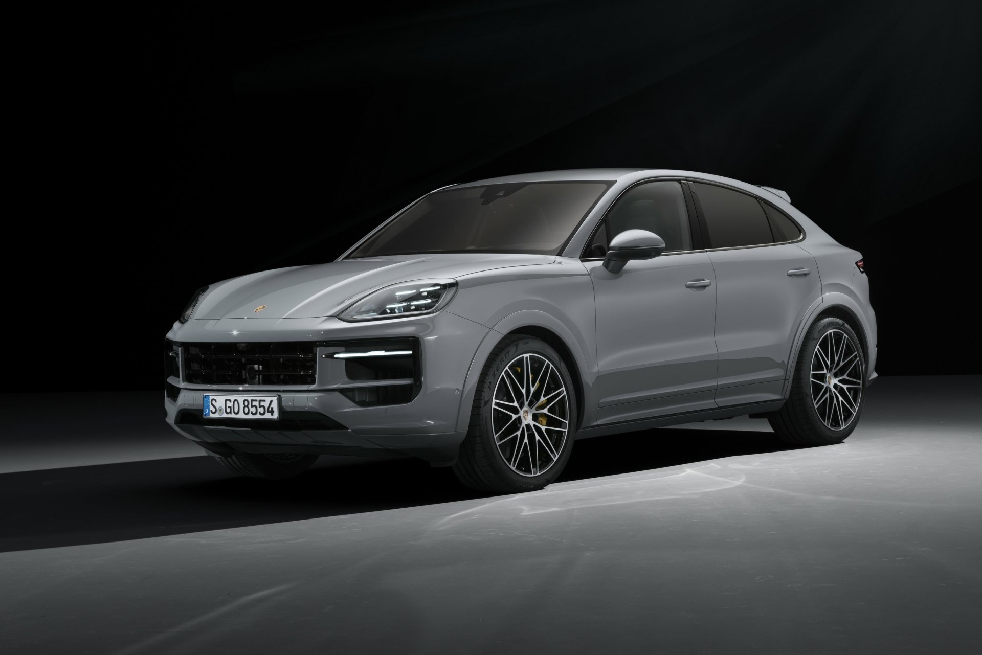 Download Vehicle Porsche Cayenne 4k Ultra HD Wallpaper