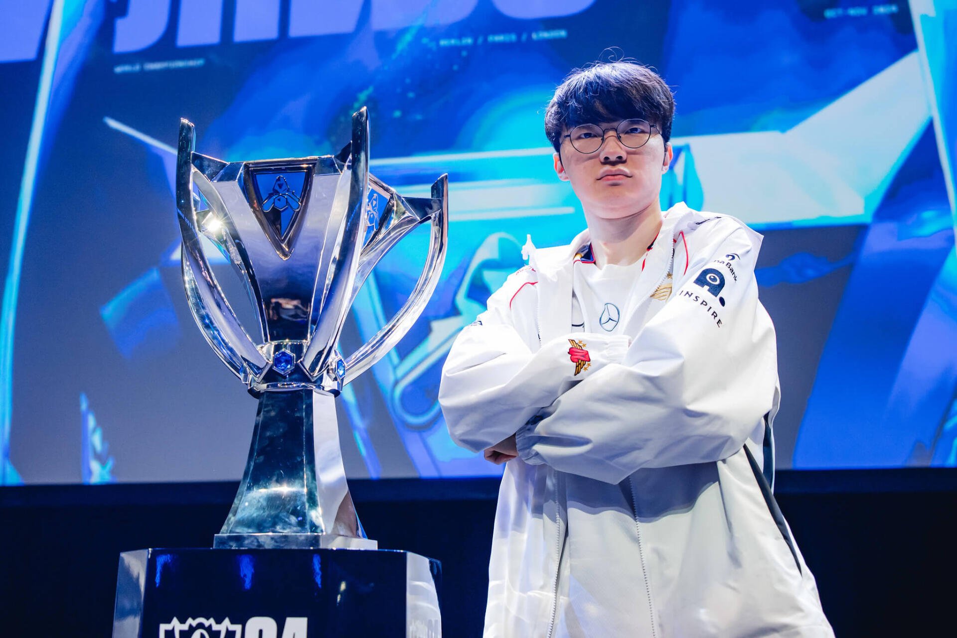 Faker's Glory: T1 HD Wallpaper from League of Legends Esports Faker's Glory: T1 HD Wallpaper from League of Legends Esports
