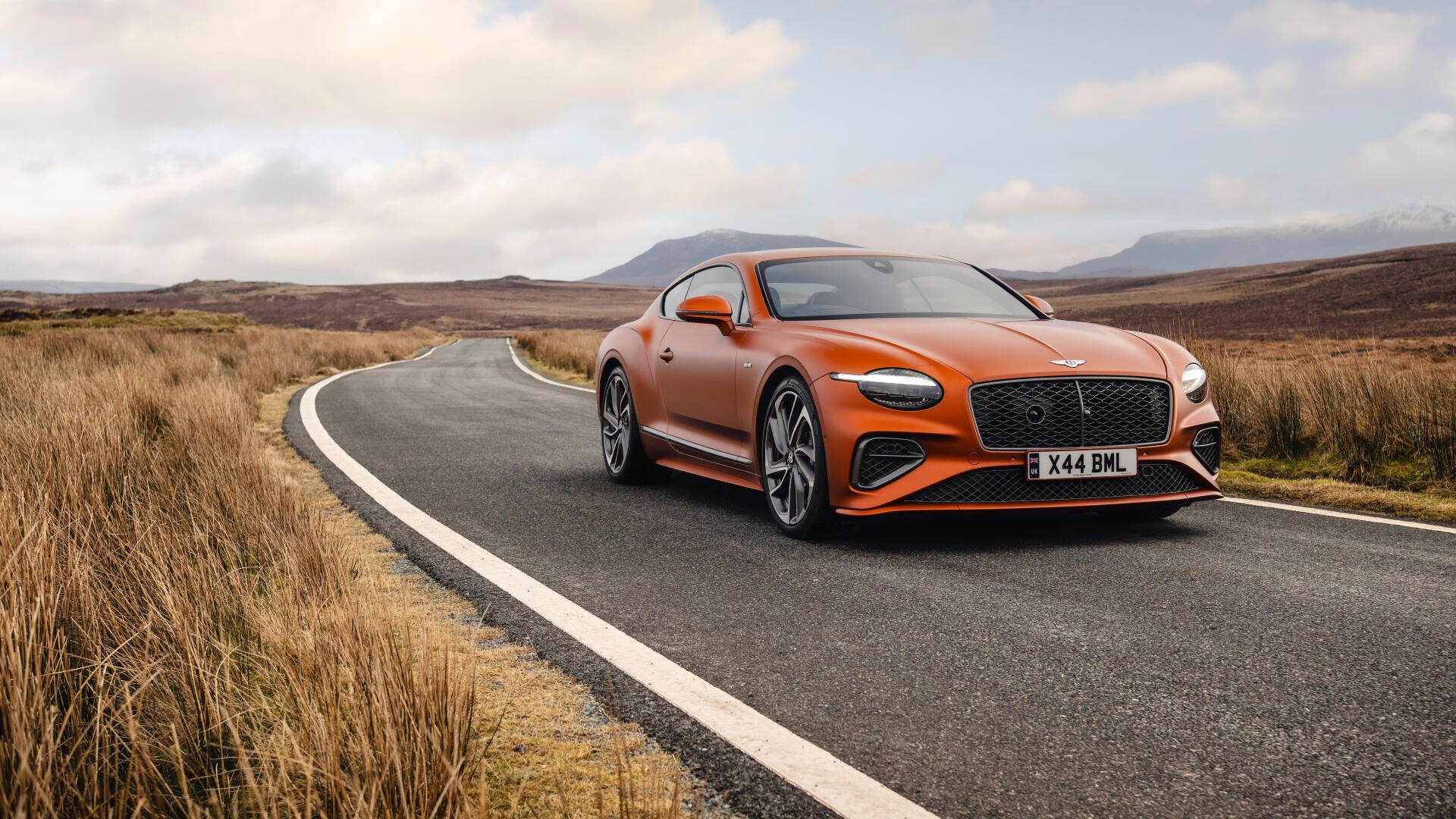 [30+] Orange Car 8k Wallpapers