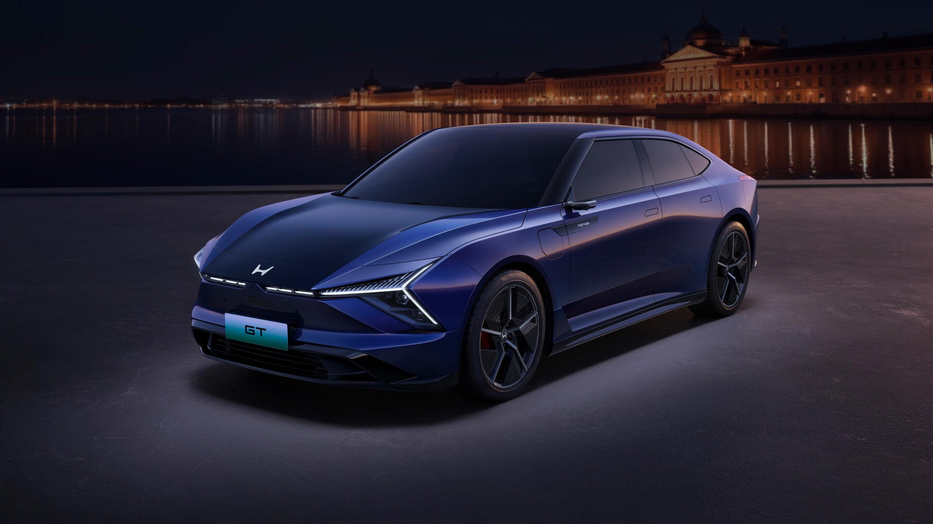 4K Ultra HD Wallpaper of Blue Honda GT Electric Car at Night