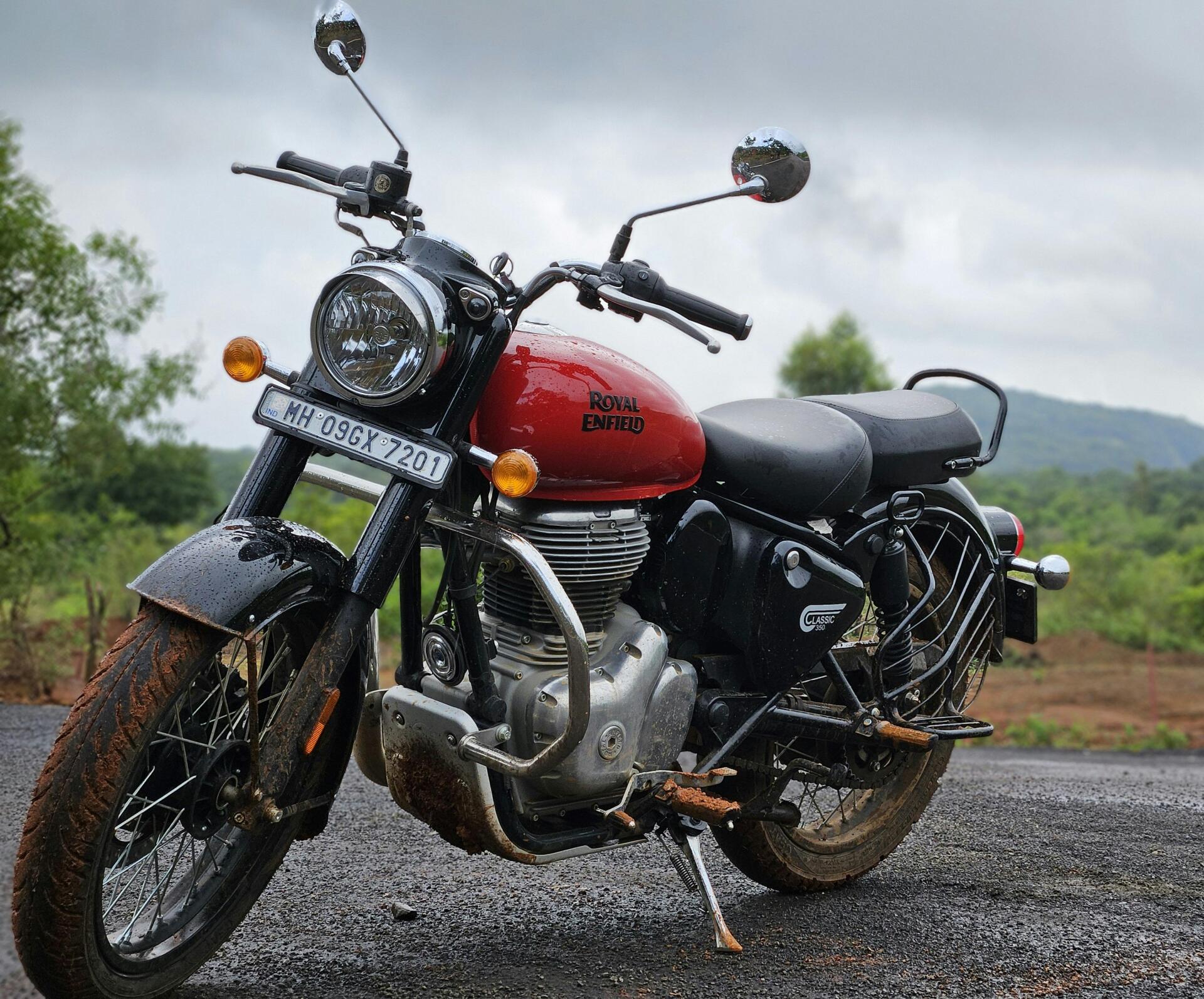 Royal Enfield 4k Wallpapers