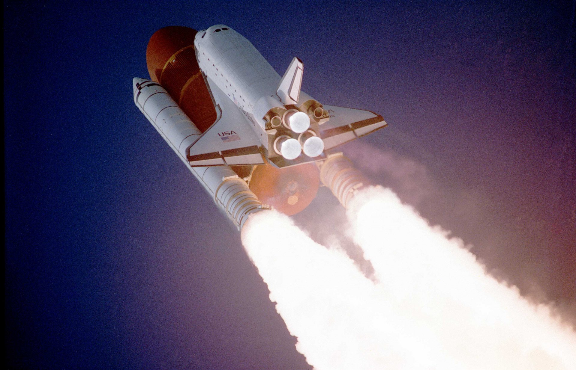 Dynamic Space Shuttle HD Wallpaper