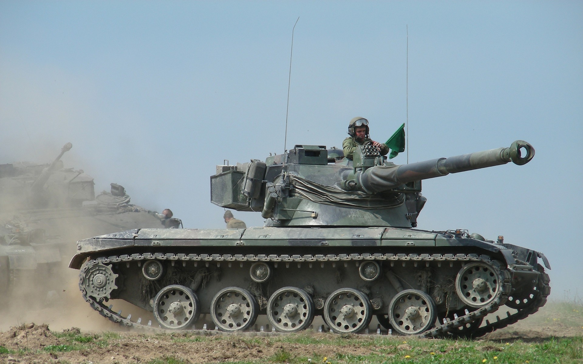 Download Military Tank HD Wallpaper