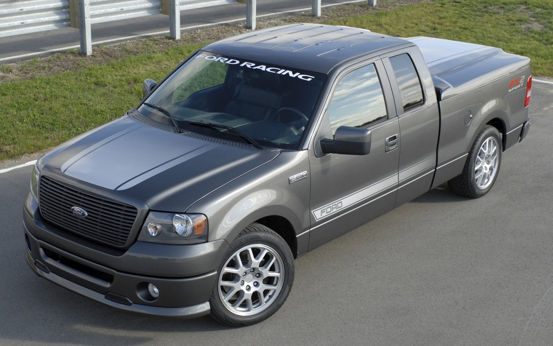 Download Vehicle Ford F-150 HD Wallpaper