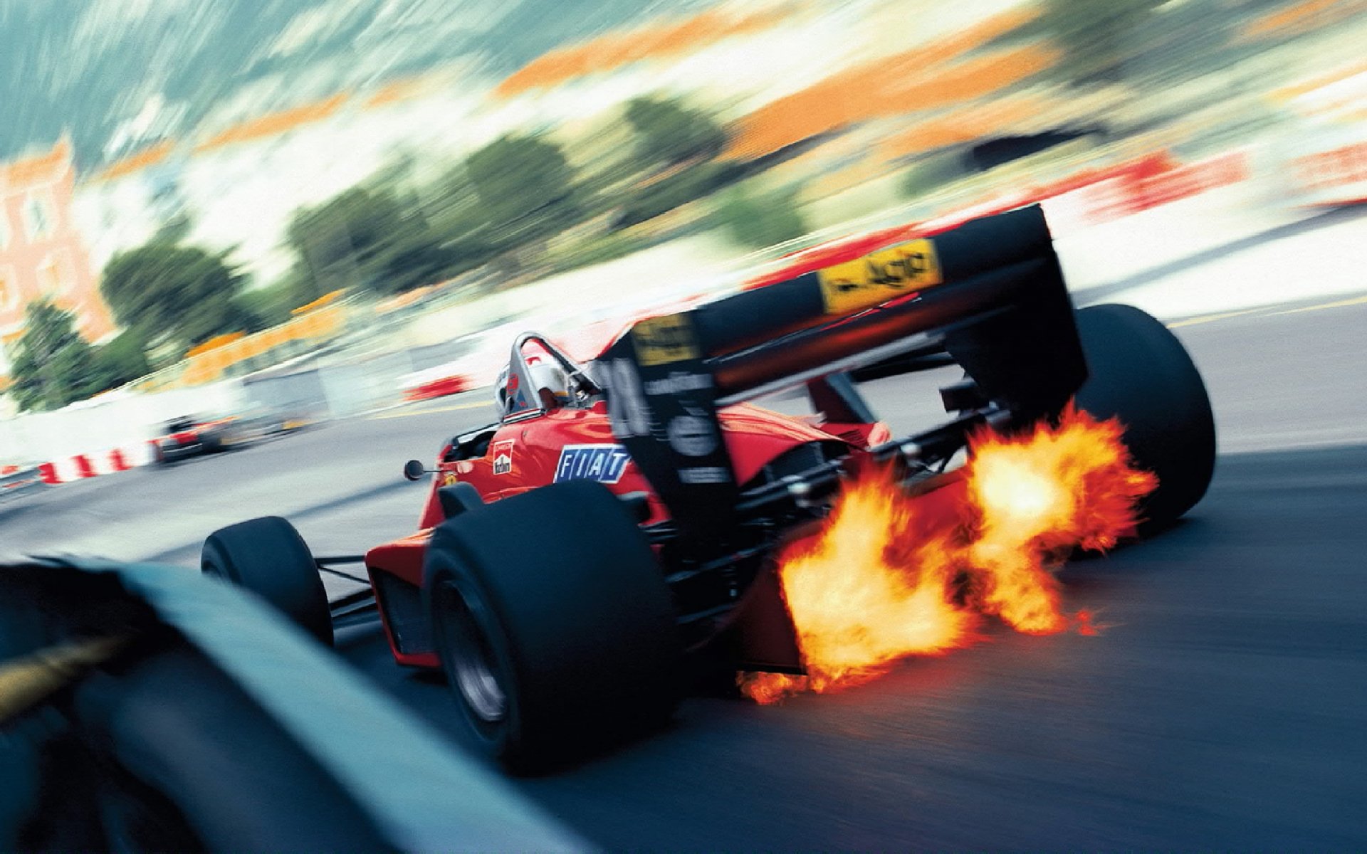 Flaming F1 Fury: High-Speed HD Racing Action