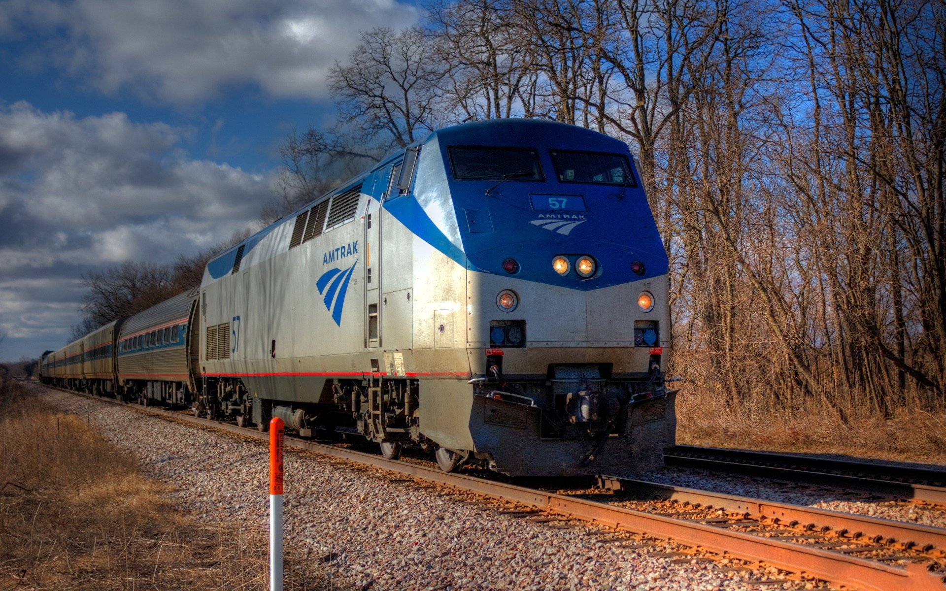 Download Vehicle Train HD Wallpaper | 1920x1200 | Wallpaper Abyss