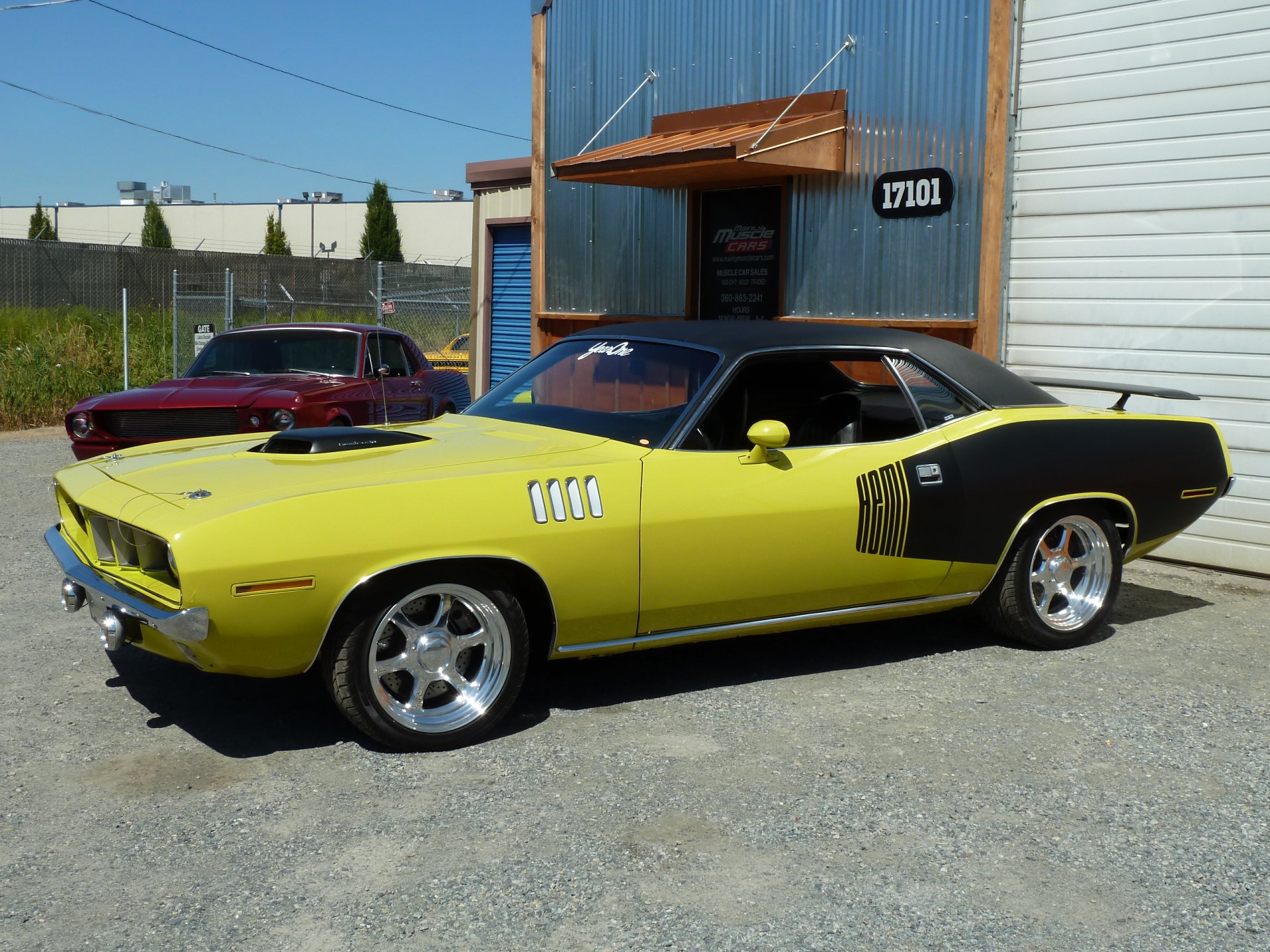 Download Vehicle Plymouth Barracuda HD Wallpaper