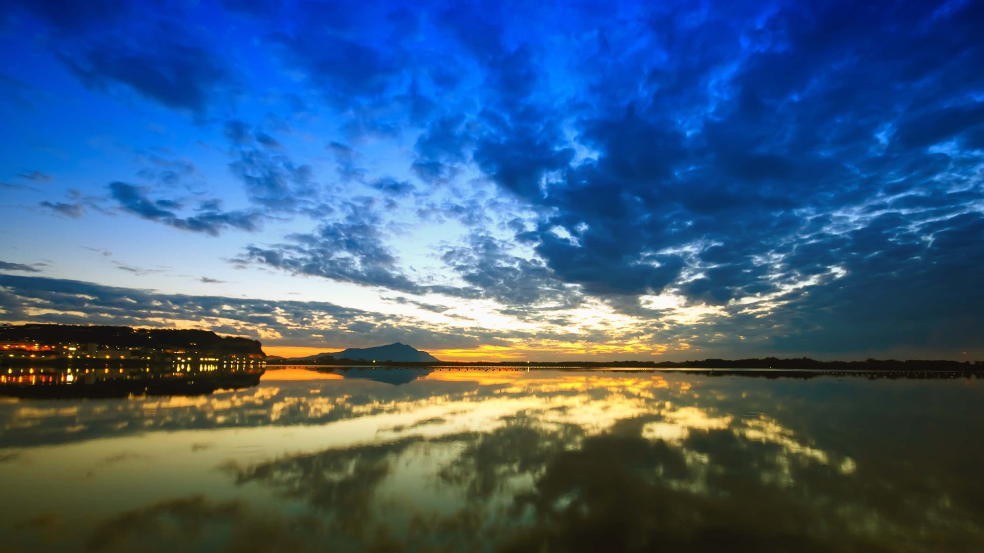 Reflection HD Wallpaper