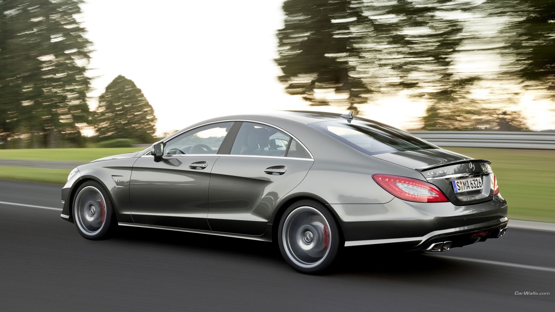 Download Vehicle Mercedes-Benz CLS63 HD Wallpaper
