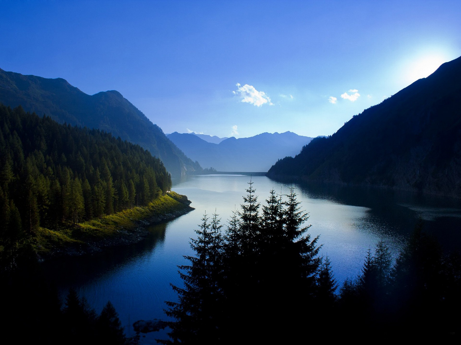Download Nature River HD Wallpaper