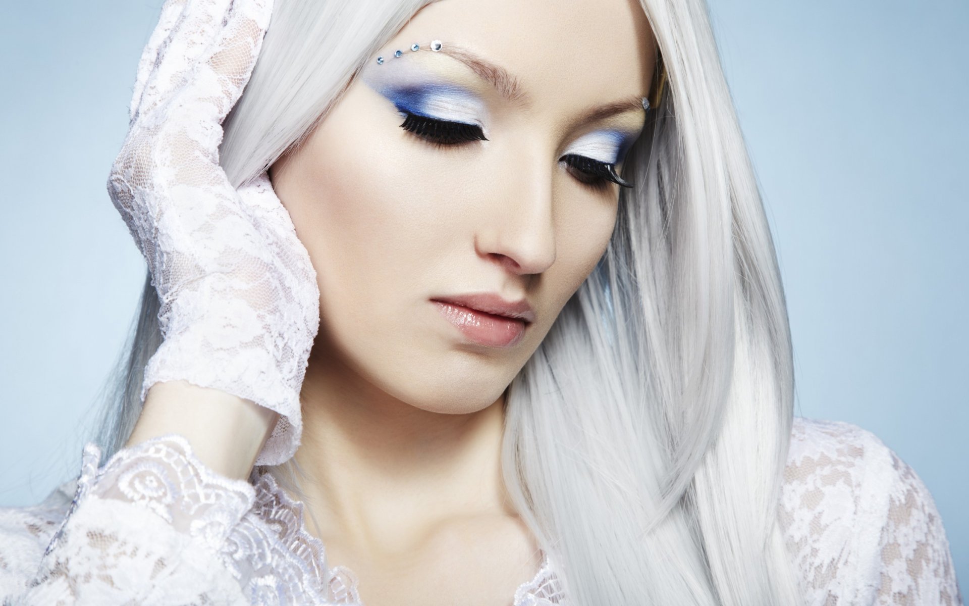 Ethereal Elegance: HD Portrait of a Woman's Graceful Face | 2560x1600 ...