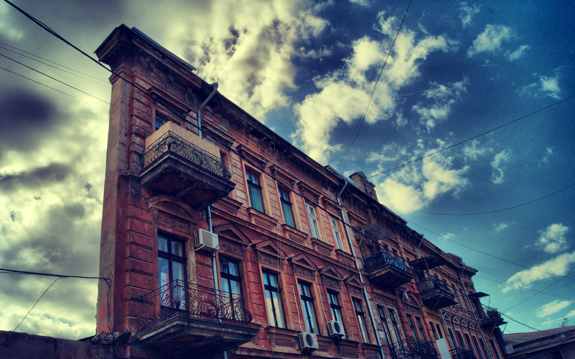 Download Man Made Building HD Wallpaper