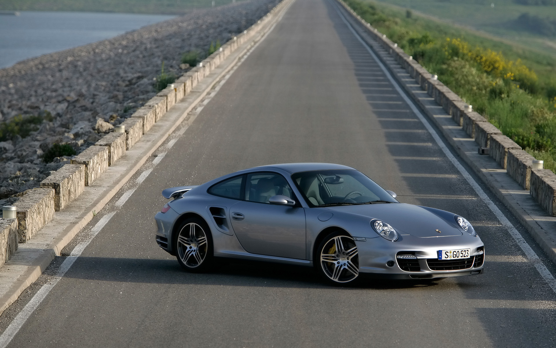 Download Vehicle Porsche HD Wallpaper