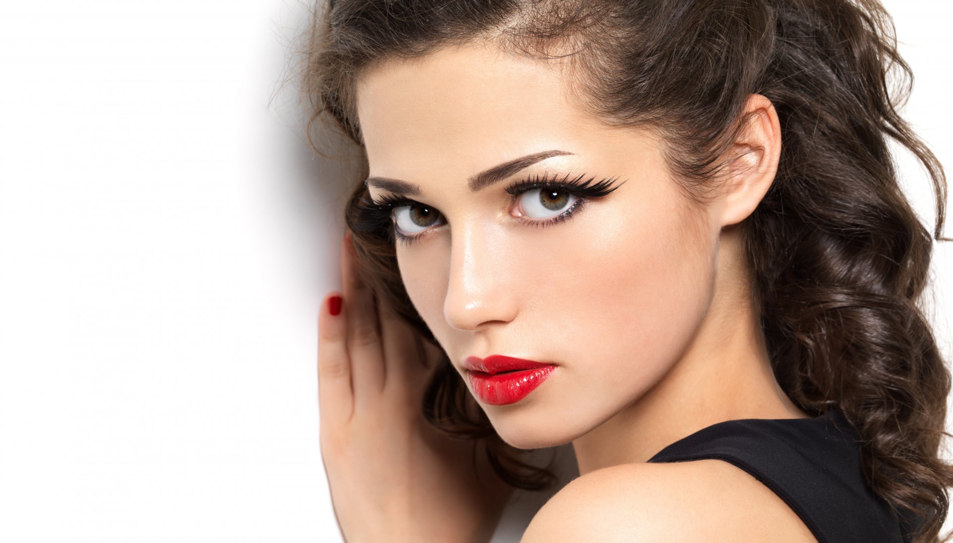 Stunning Woman's Face - 4K Ultra HD Wallpaper