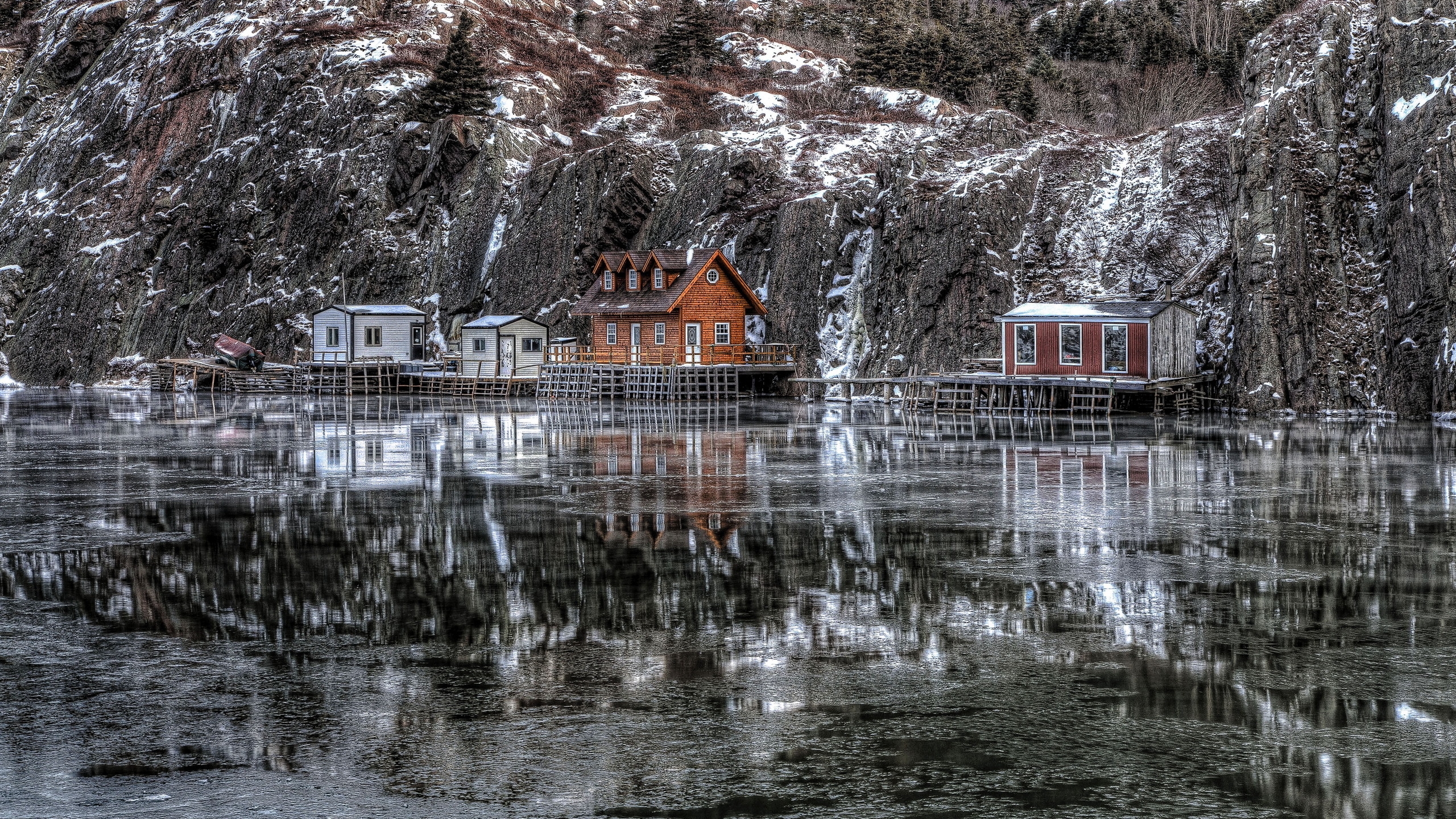 Download Man Made House HD Wallpaper