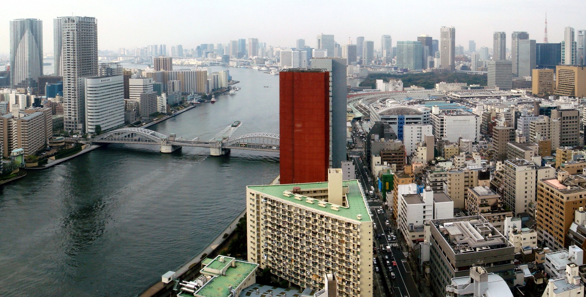 Tokyo Skyline: Japan’s Urban Masterpiece in HD
