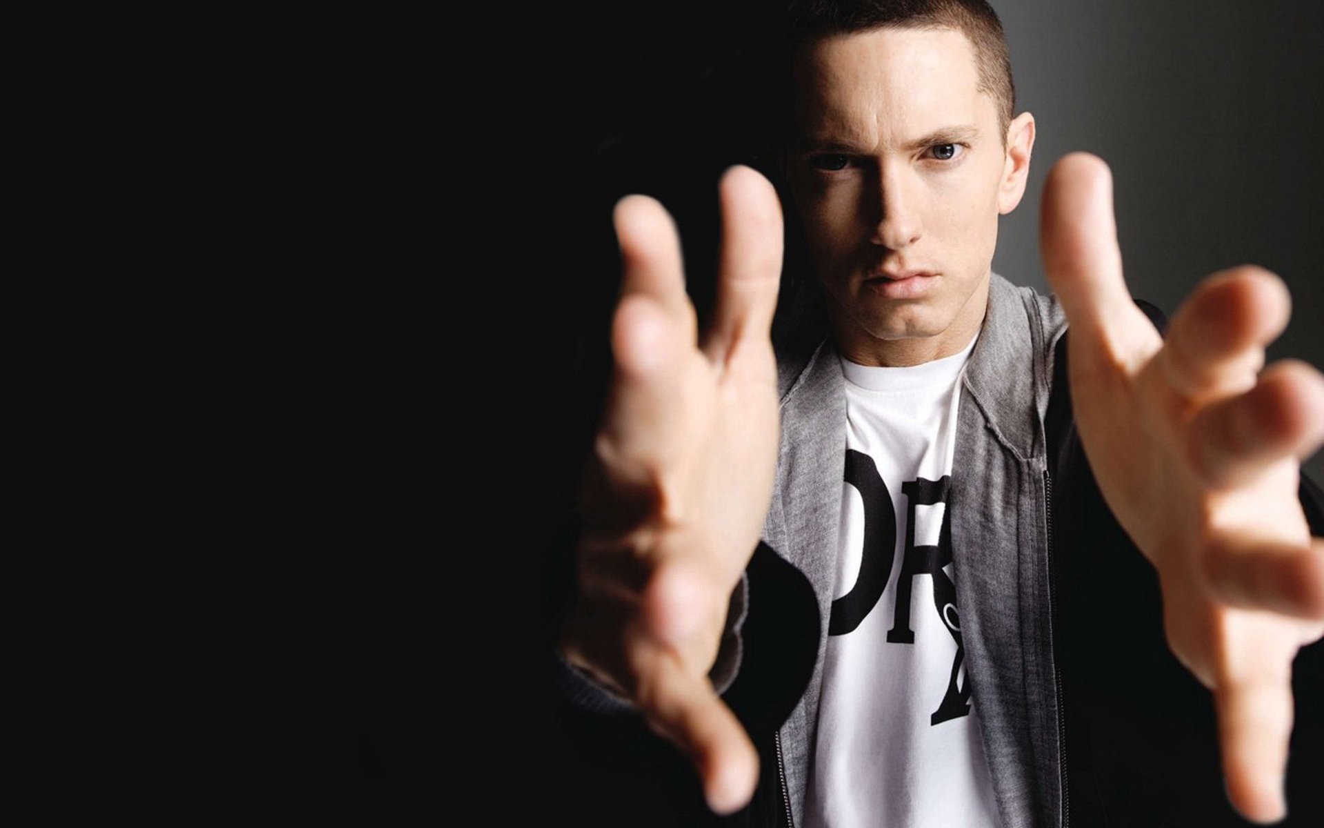 Eminem HD Wallpaper: Iconic Music Legend in Focus