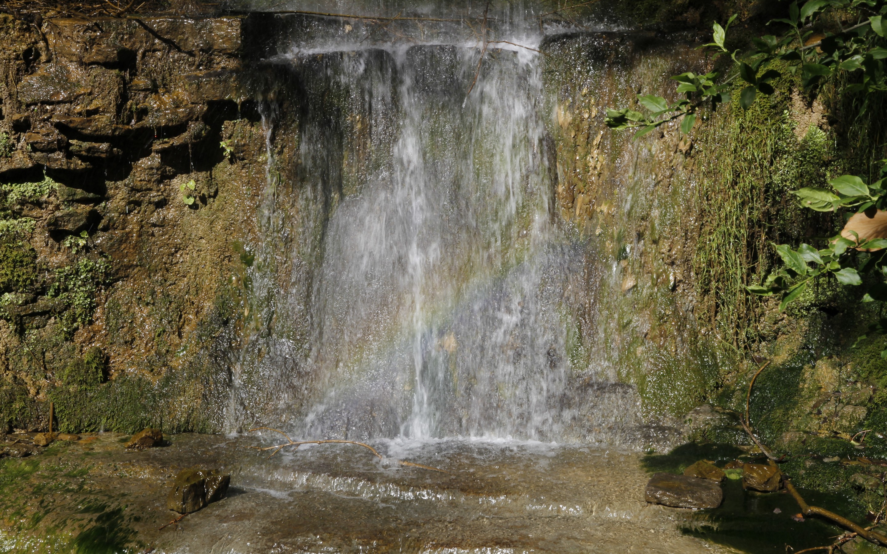 Serene Waterfall in Nature - Stunning HD Wallpaper