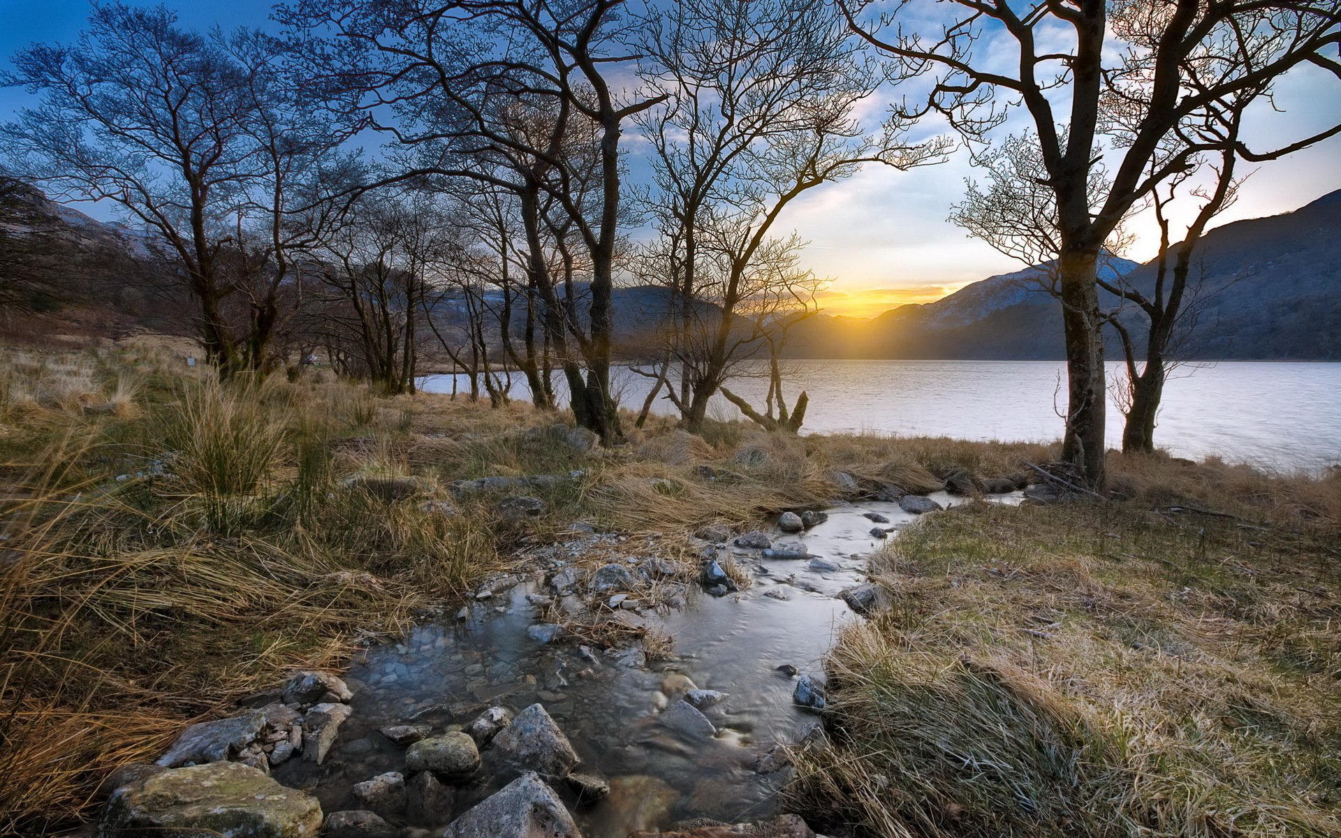 Serene Lake at Sunrise: Stunning HD Nature Wallpaper | 1920x1200 ...