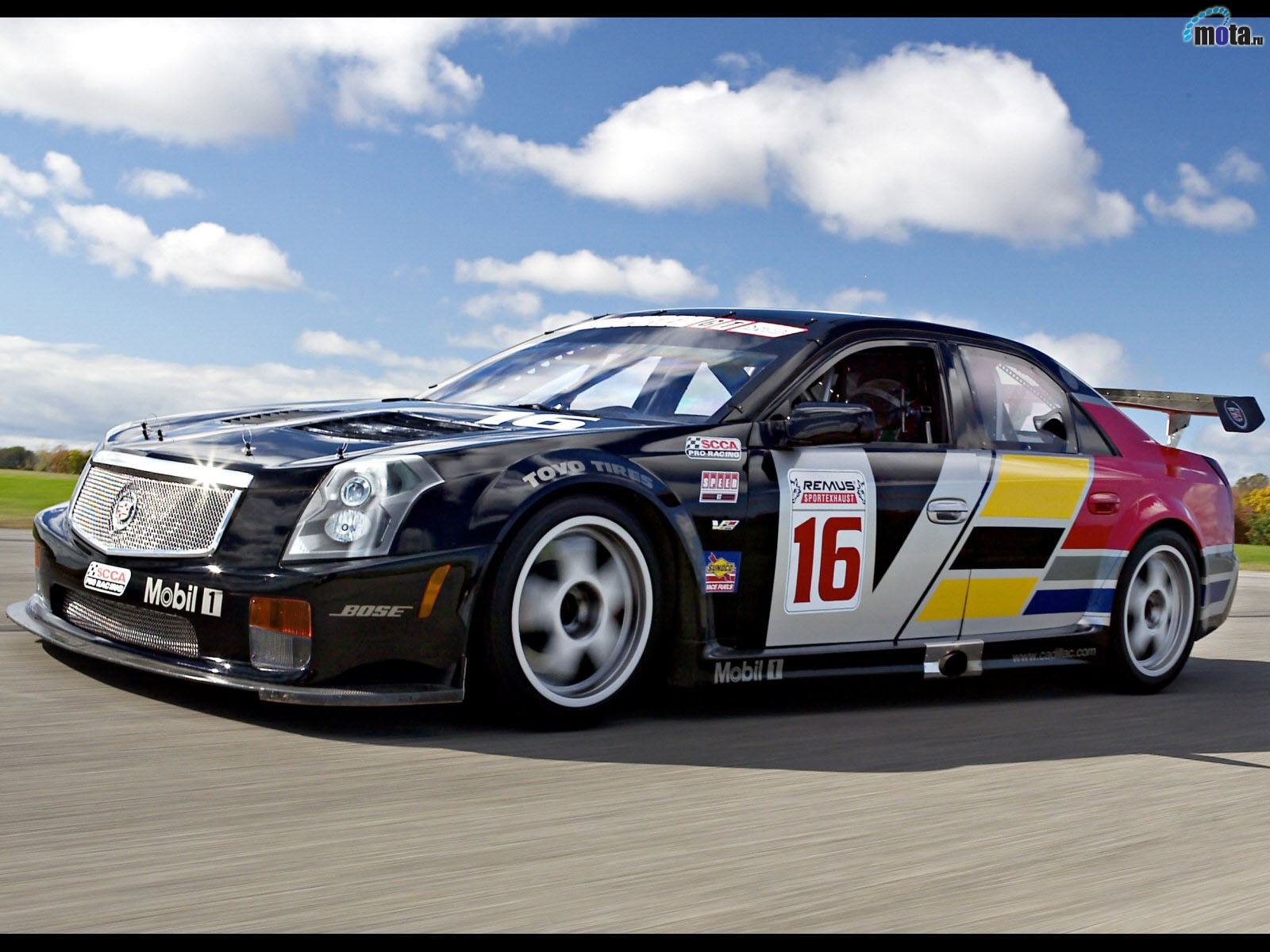 Download Vehicle Cadillac Wallpaper