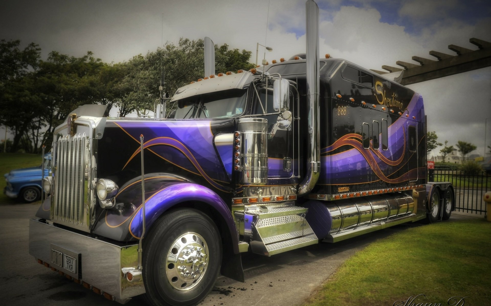 Stunning Kenworth Truck HD Wallpaper