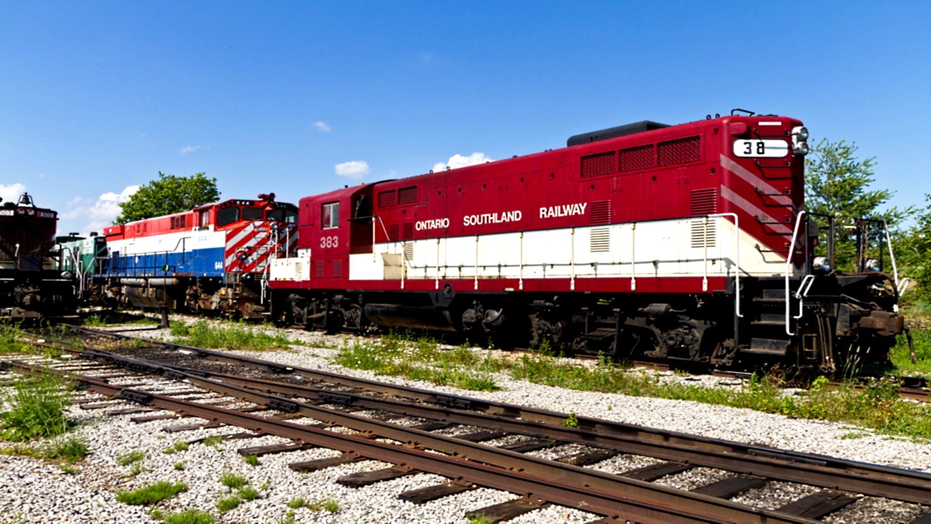 Download Vehicle Train HD Wallpaper