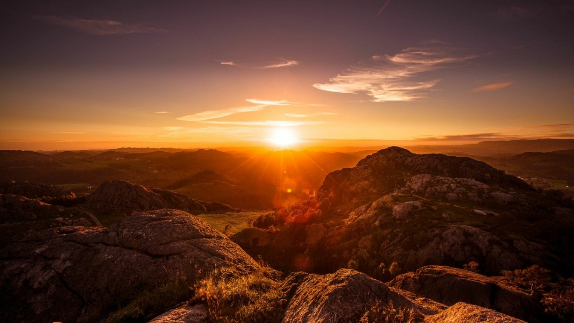 Golden Horizon: Stunning HD Nature Sunset Wallpaper | 2000x1125 ...