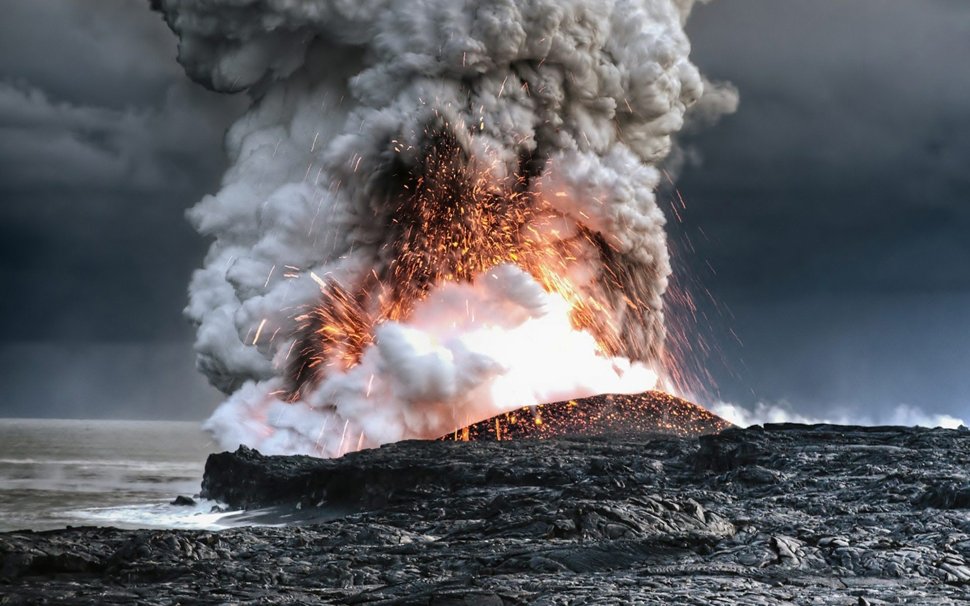 Stunning HD Wallpaper of Erupting Volcano in Nature