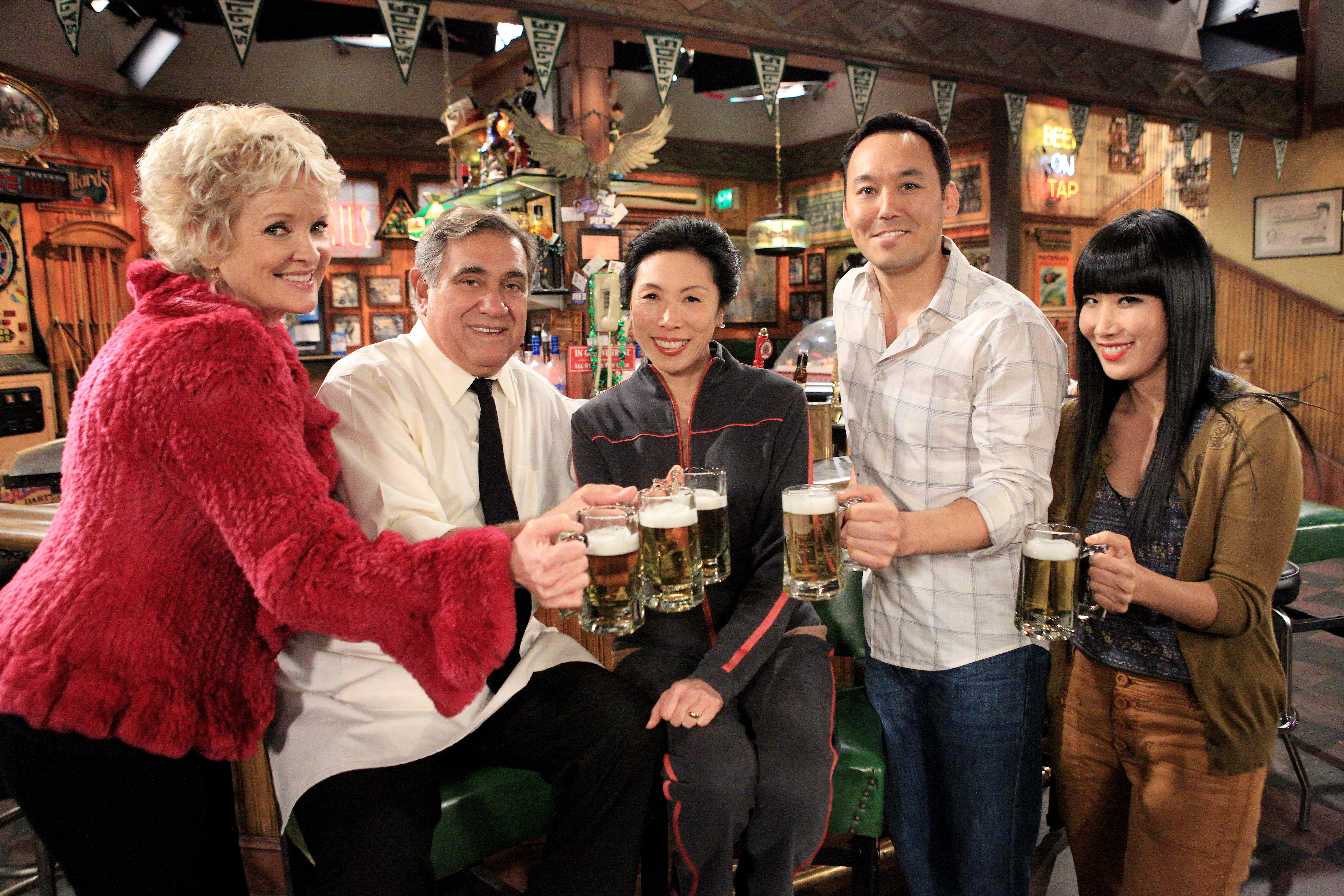 TV Show Sullivan And Son Wallpaper