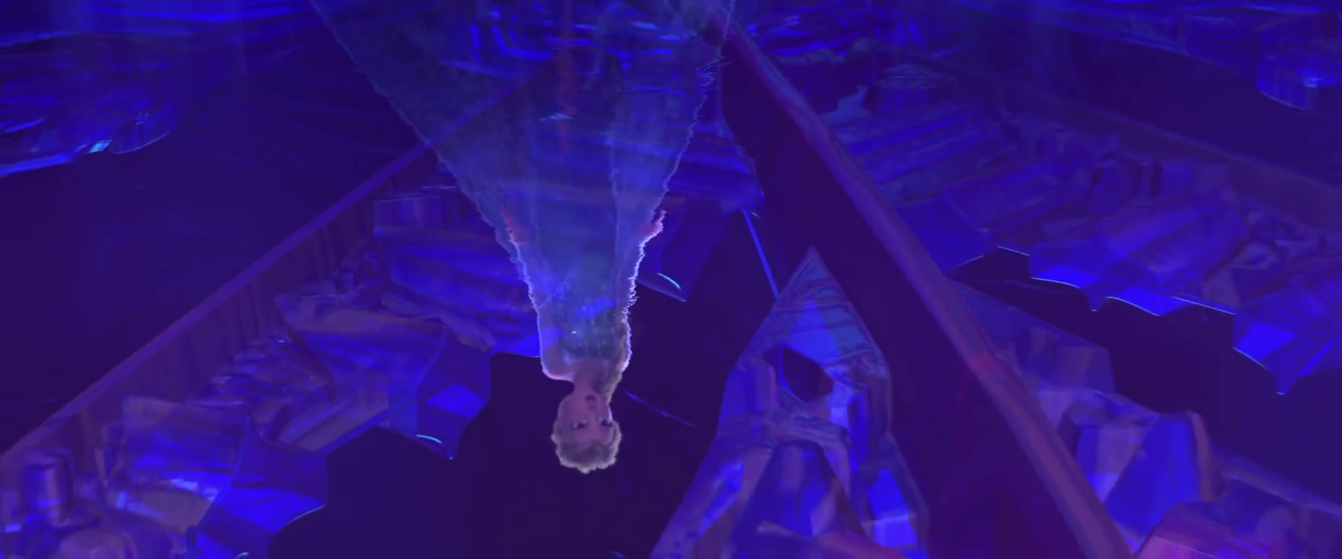 Frozen Majesty — Elsa HD Movie Wallpaper